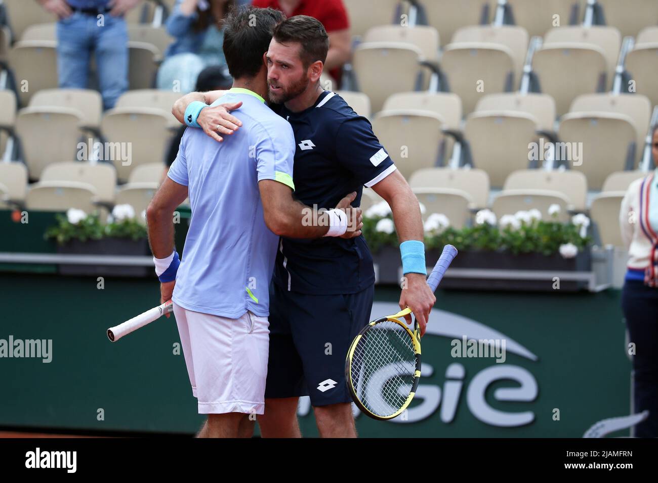 PARIS, IF - 31.05.2022: ROLAND GARROS 2022 - Ivan Dodig (CRO) and ...