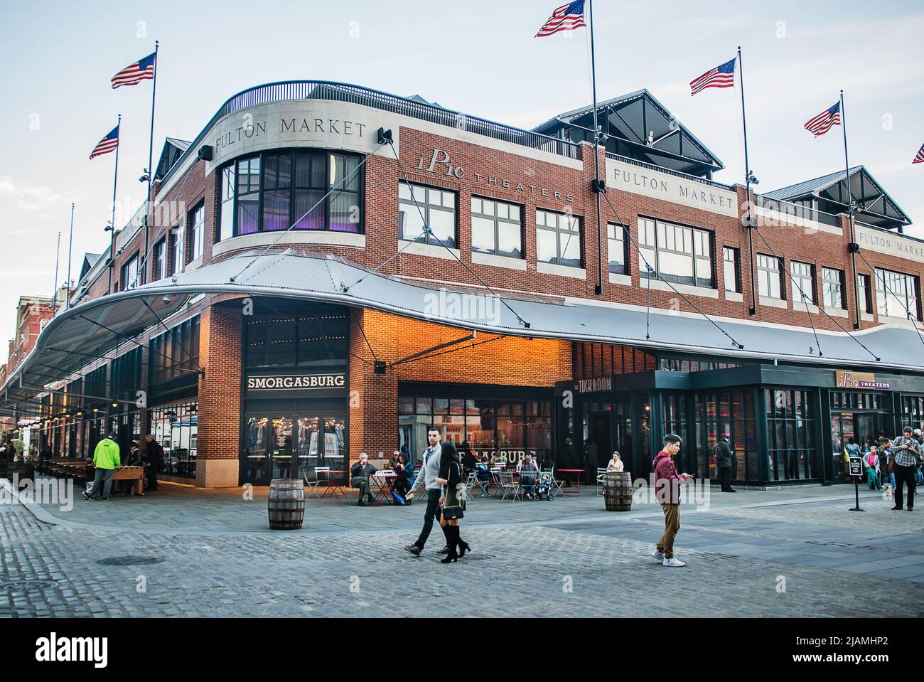 Fulton street market hi-res stock photography and images - Alamy