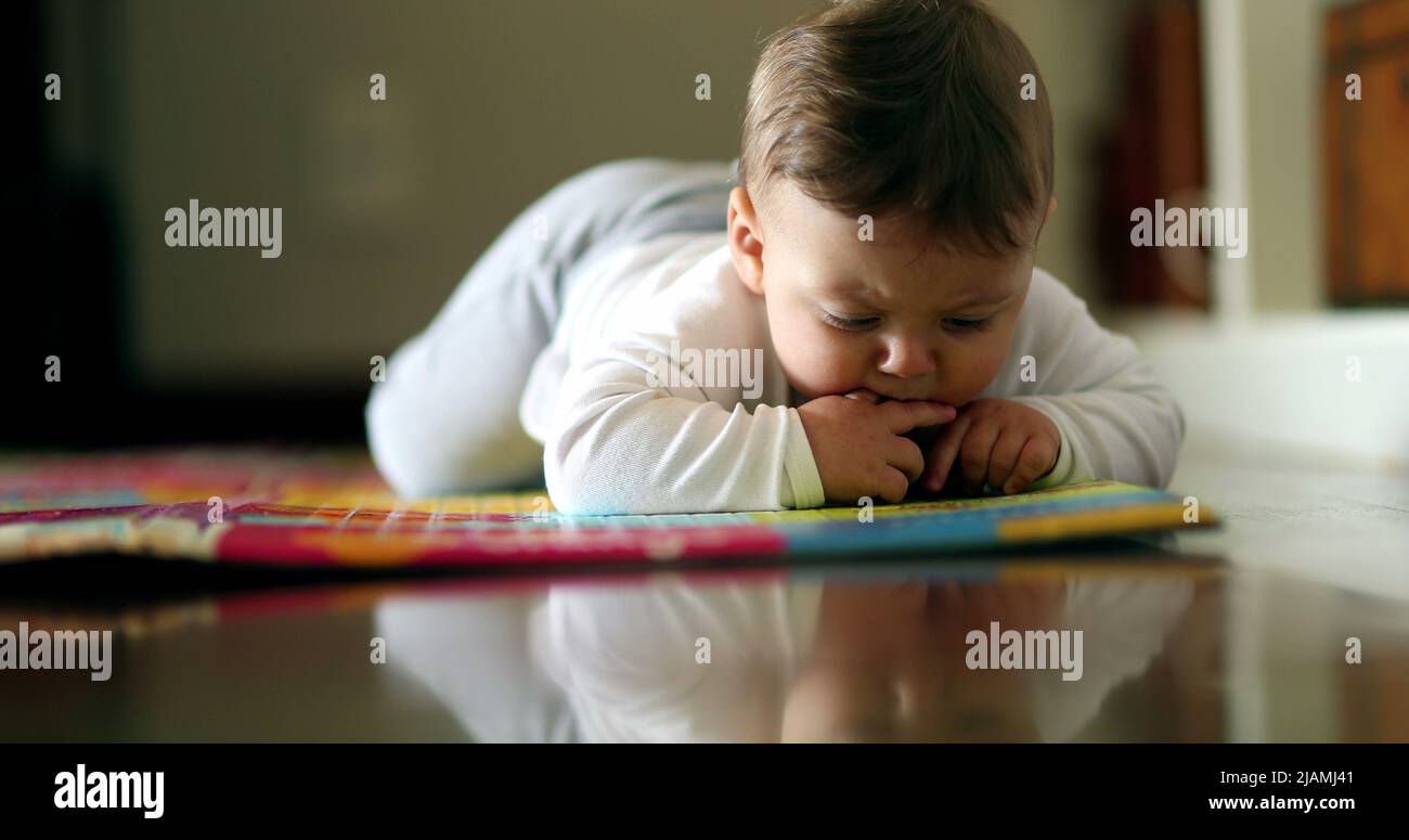 Child grabbing toy hi-res stock photography and images - Alamy