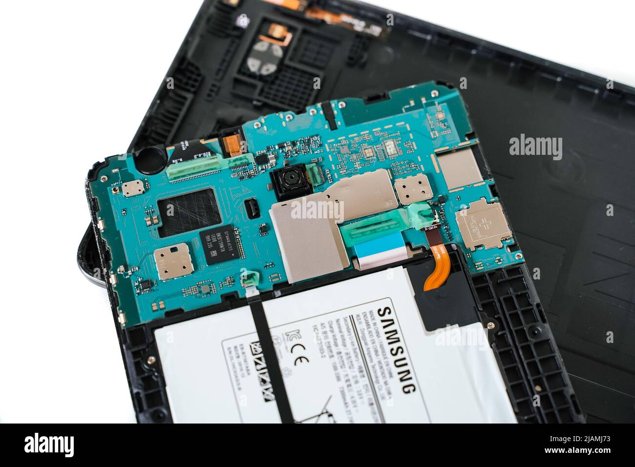 Open samsung tablet hi-res stock photography and images - Alamy
