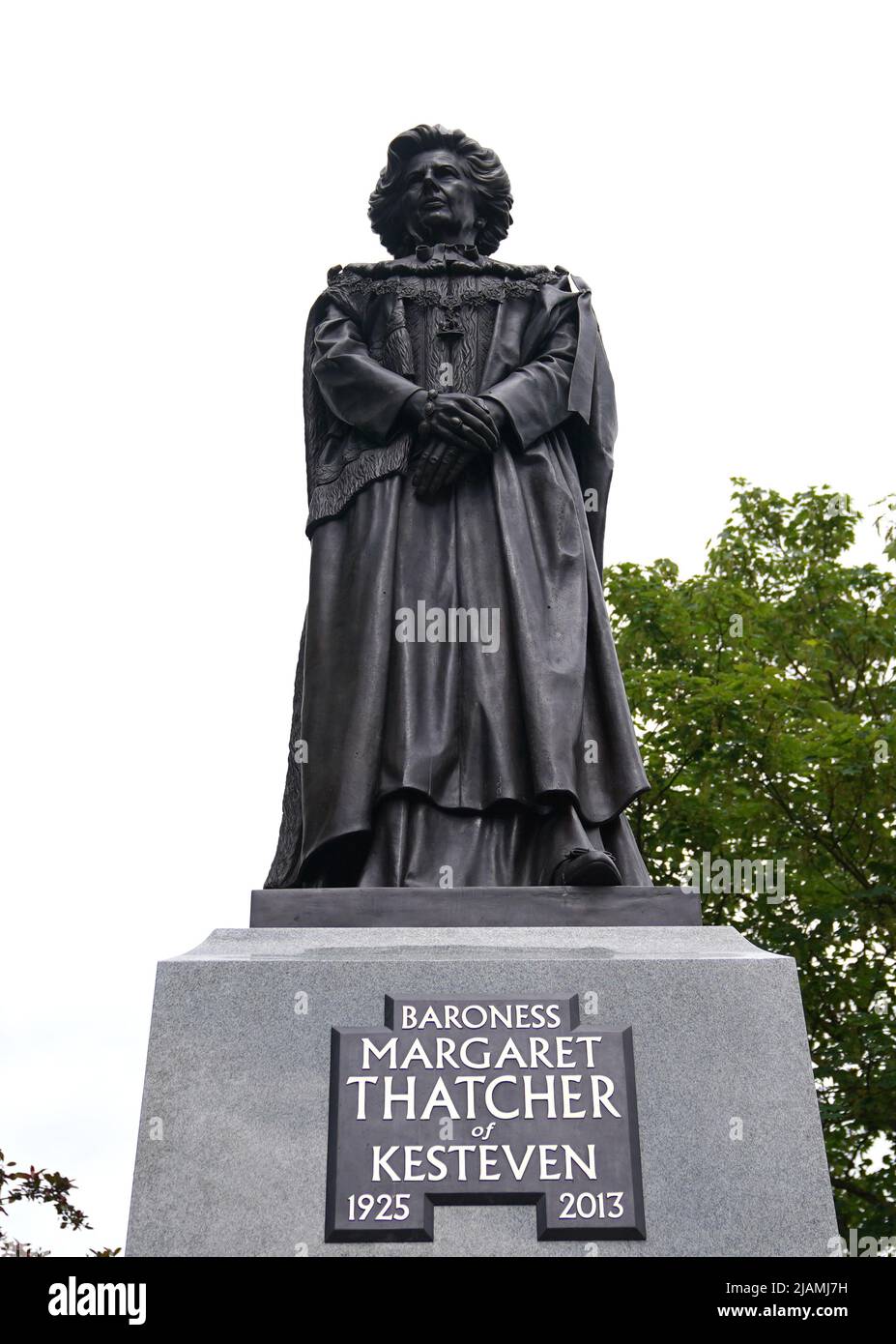 The official unveiling of the Margaret Thatcher statue in Grantham ...