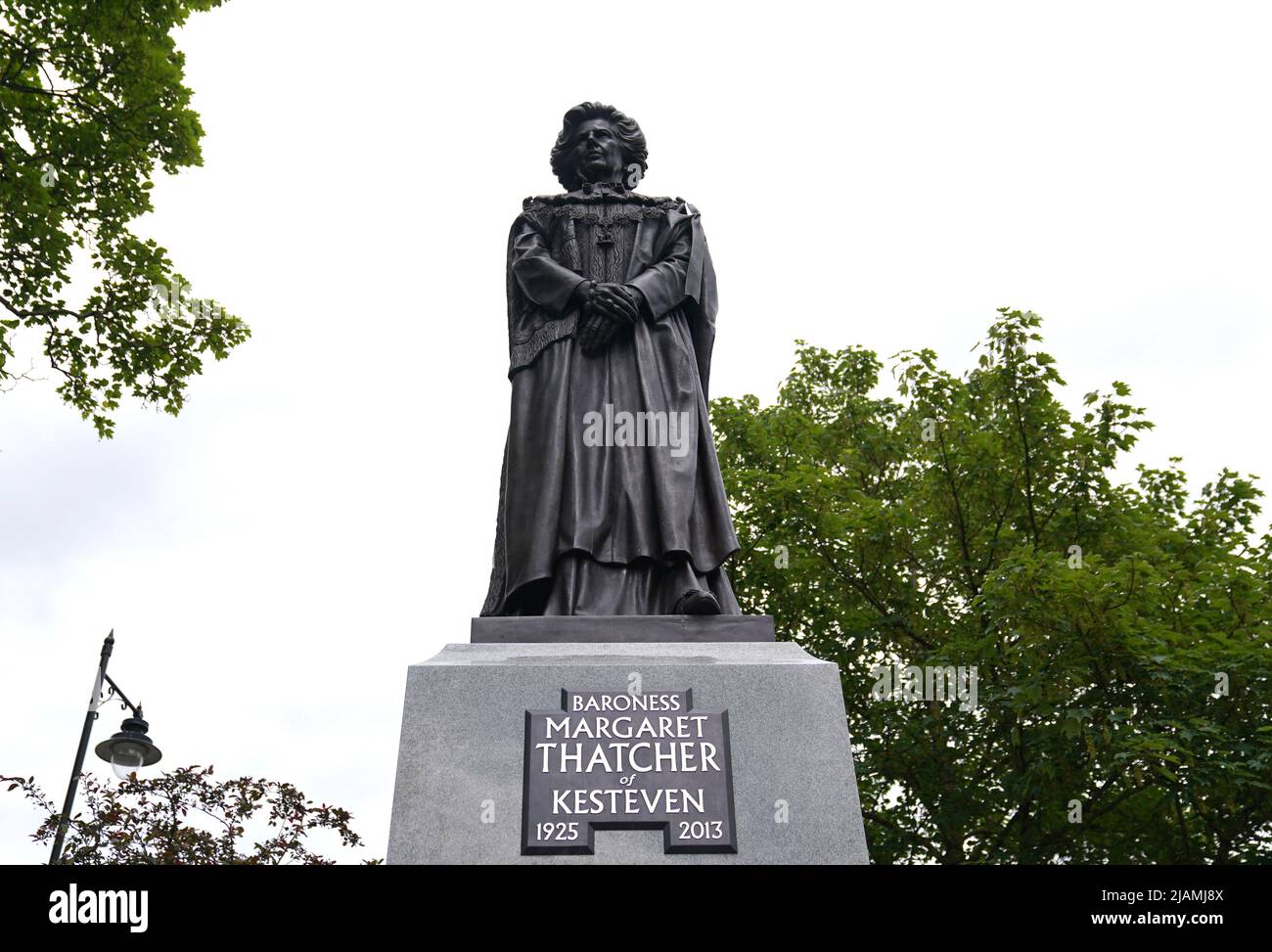 The official unveiling of the Margaret Thatcher statue in Grantham ...