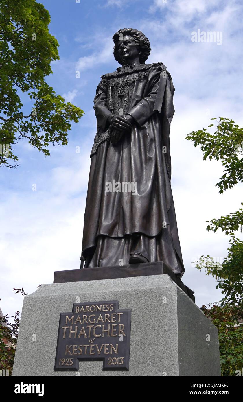 The official unveiling of the Margaret Thatcher statue in Grantham ...