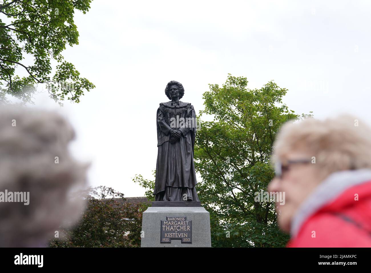 People at the official unveiling of the Margaret Thatcher statue in ...