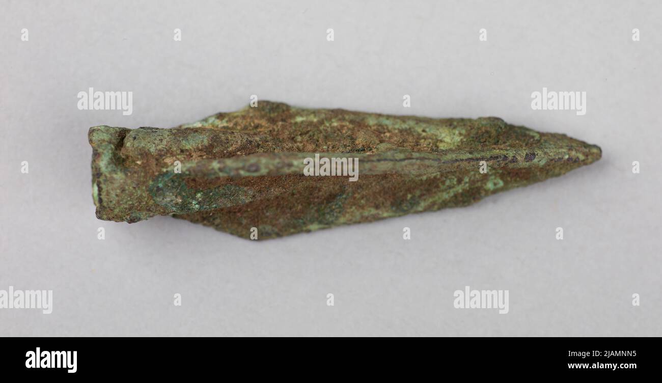Arrowhead ancient tool early hi-res stock photography and images - Alamy
