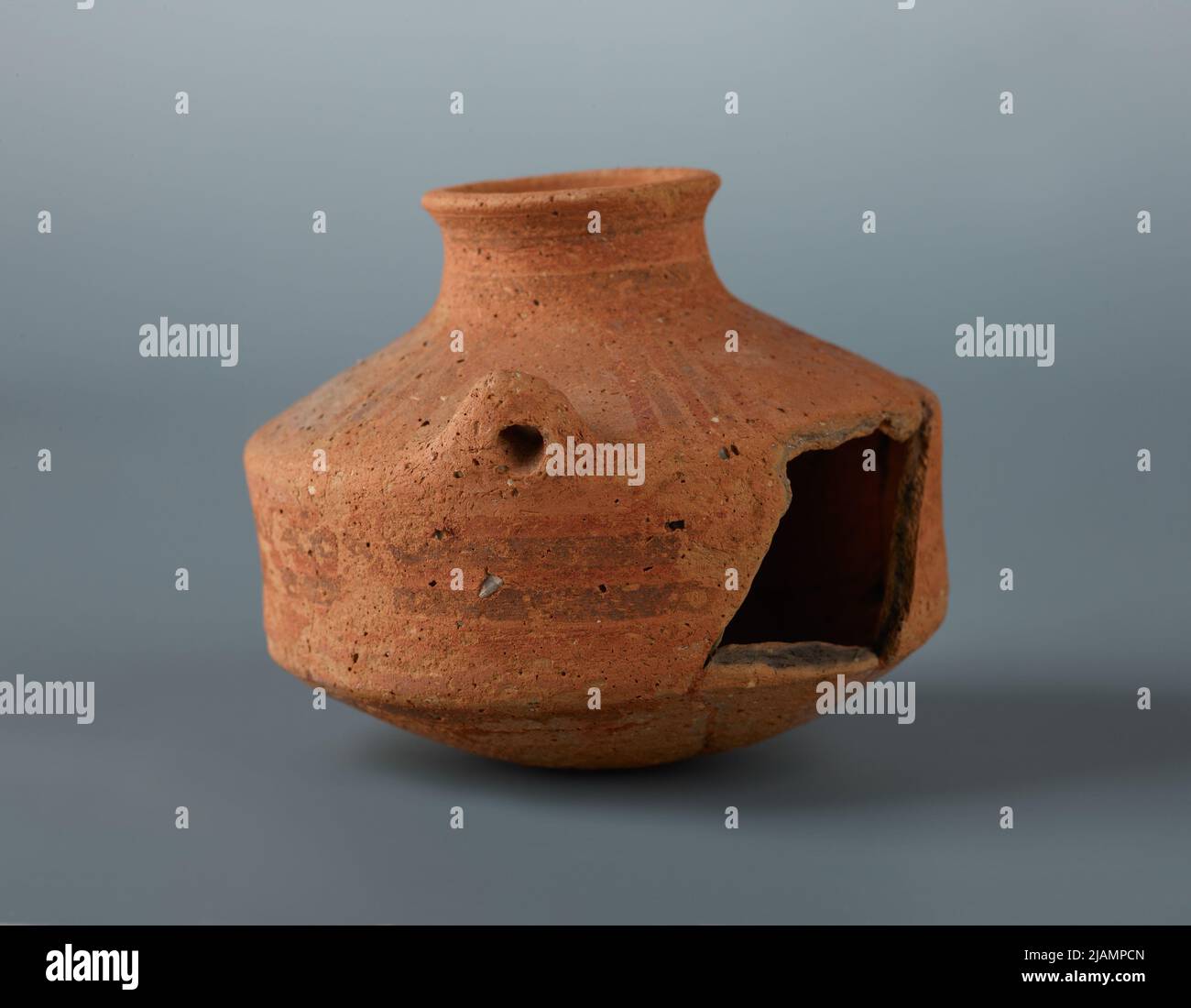 Pyxis container hi-res stock photography and images - Alamy