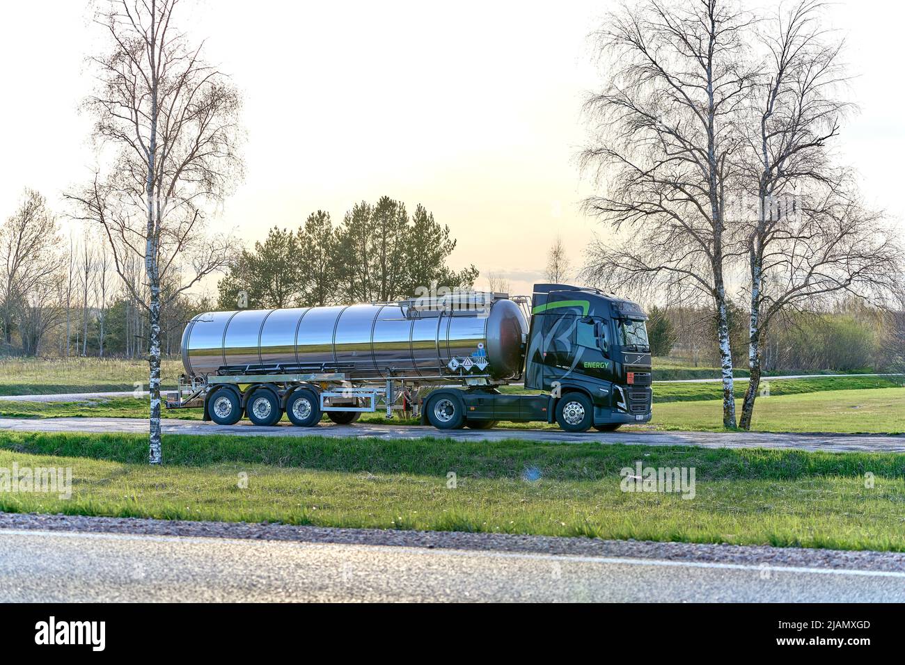 Liquid cargo truck hi-res stock photography and images - Alamy