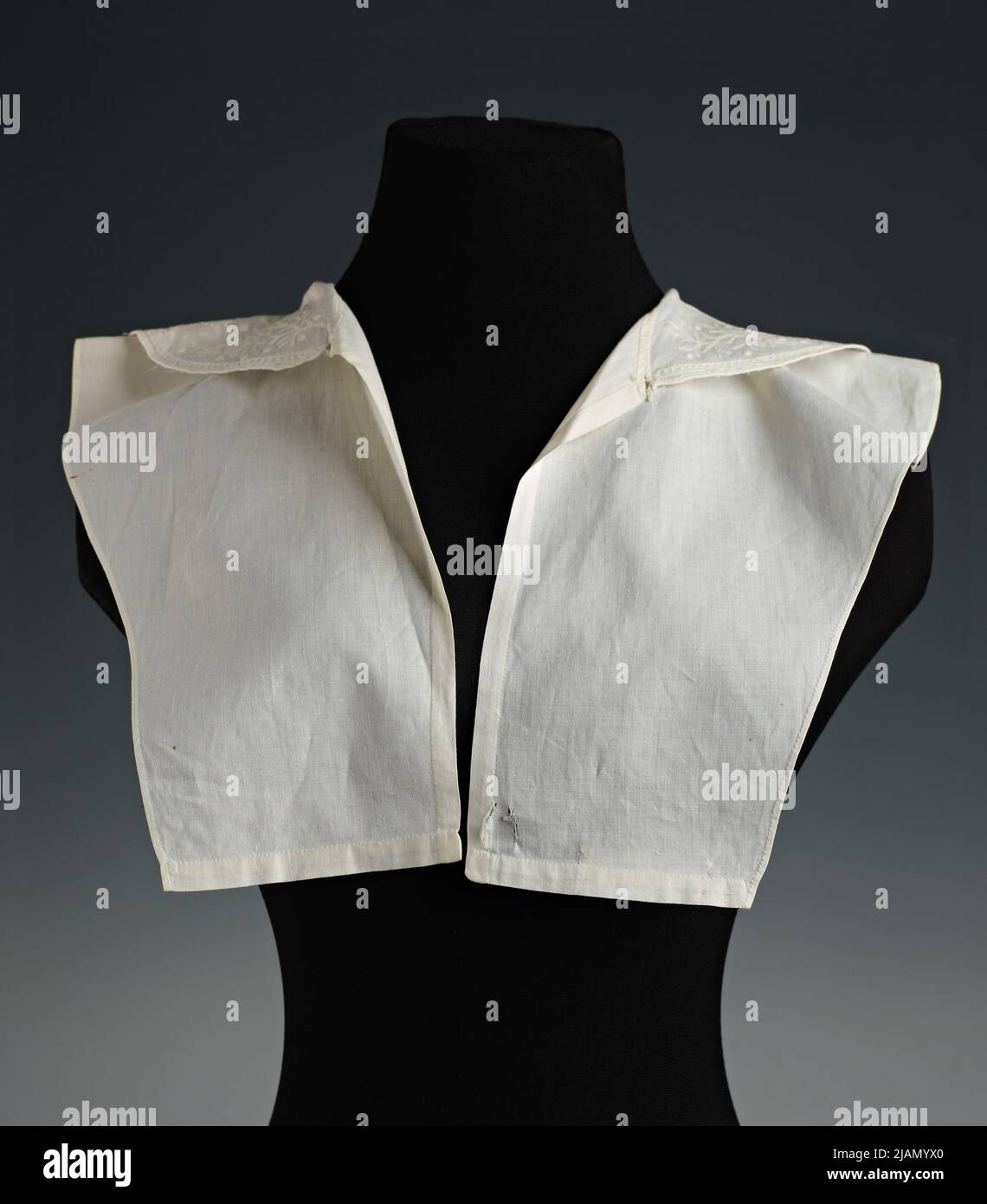 Modest collar hi-res stock photography and images - Alamy