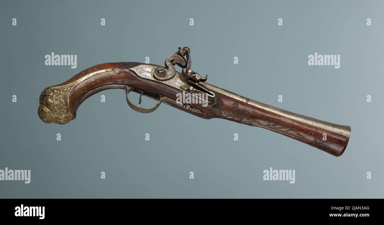 Flintlock blunderbuss pistol hi-res stock photography and images - Alamy