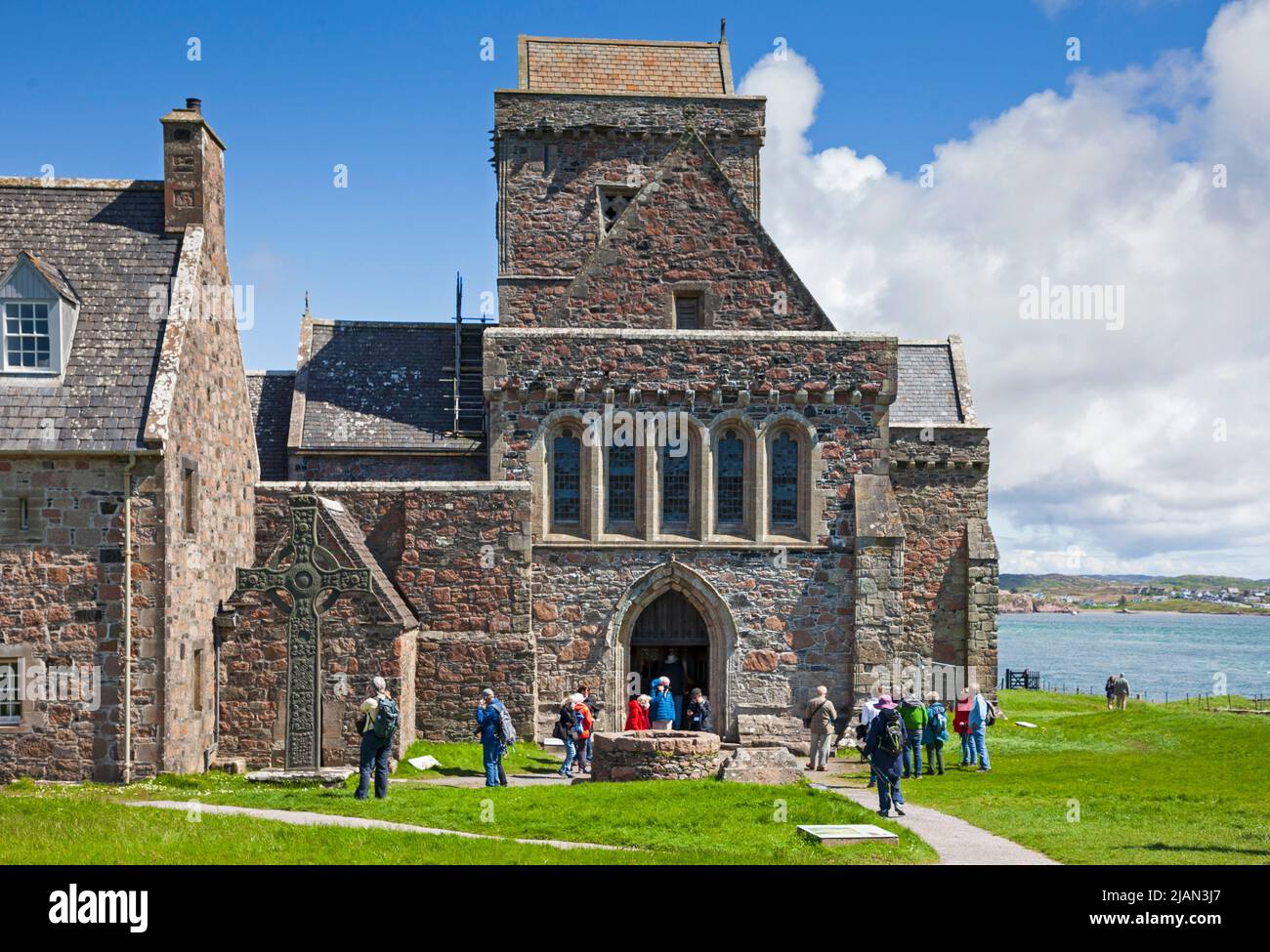 Iona Abbey, Isle of Iona, Scotland, Argyll and Bute, UK Stock Photo - Alamy