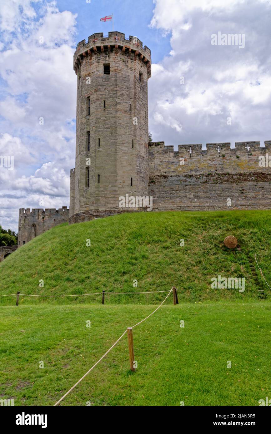 Warwick Castle - medieval castle in Warwick, Warwickshire - England ...