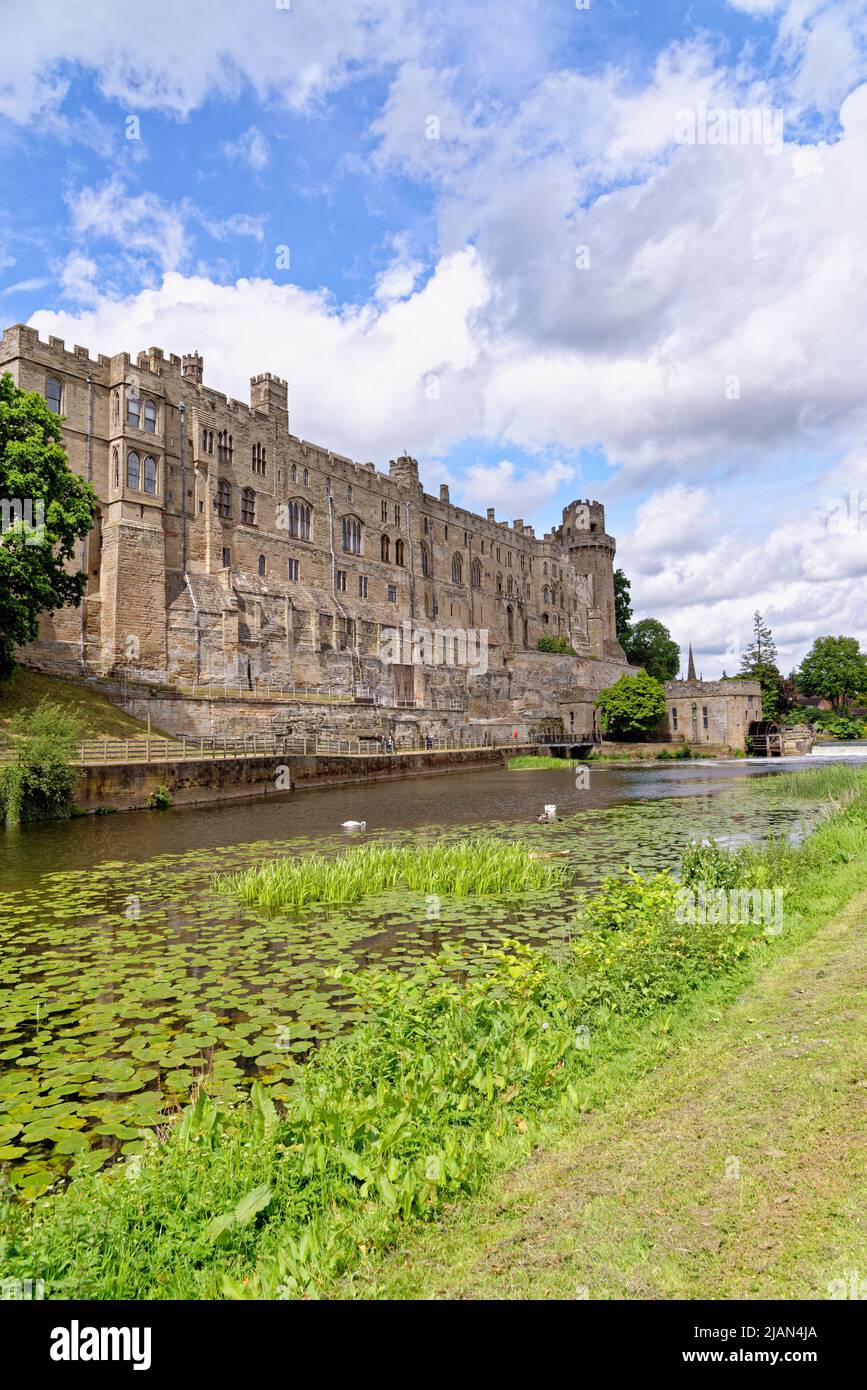 Warwick Castle - medieval castle in Warwick, Warwickshire - England ...