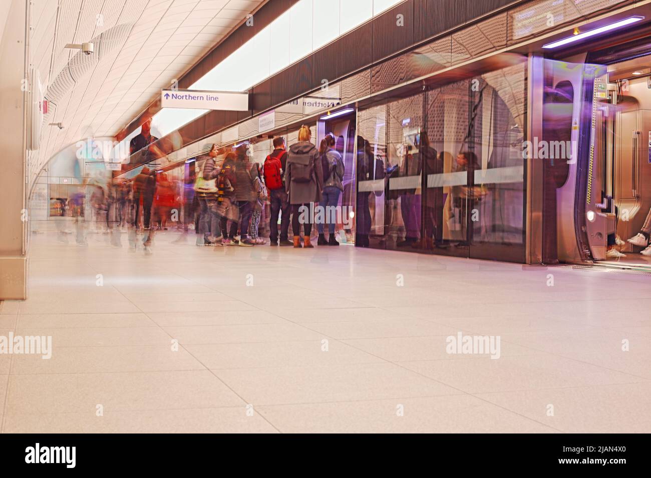 New elizabeth line tottenham court road station hi-res stock ...