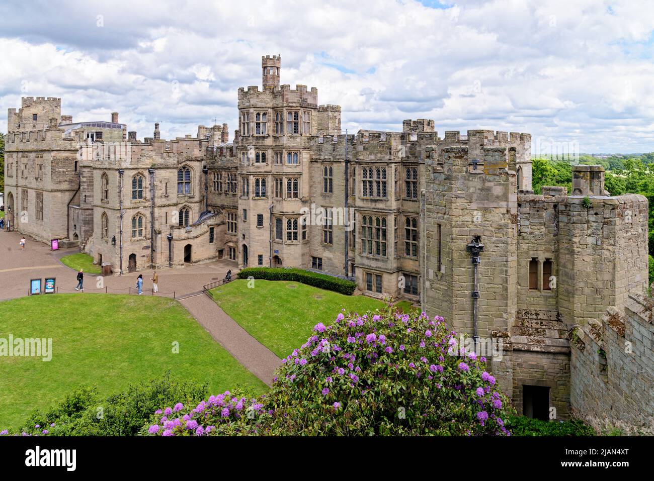 Warwick Castle - medieval castle in Warwick, Warwickshire - England ...
