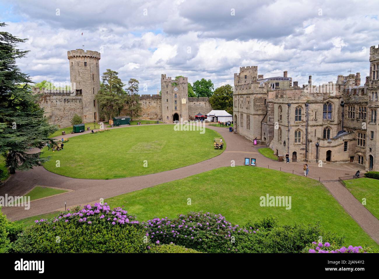 Warwick Castle - medieval castle in Warwick, Warwickshire - England ...