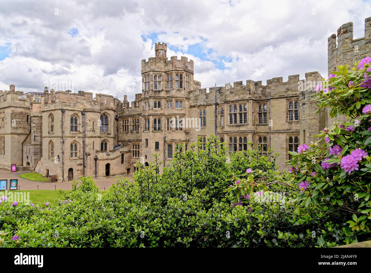 Warwick Castle - medieval castle in Warwick, Warwickshire - England ...