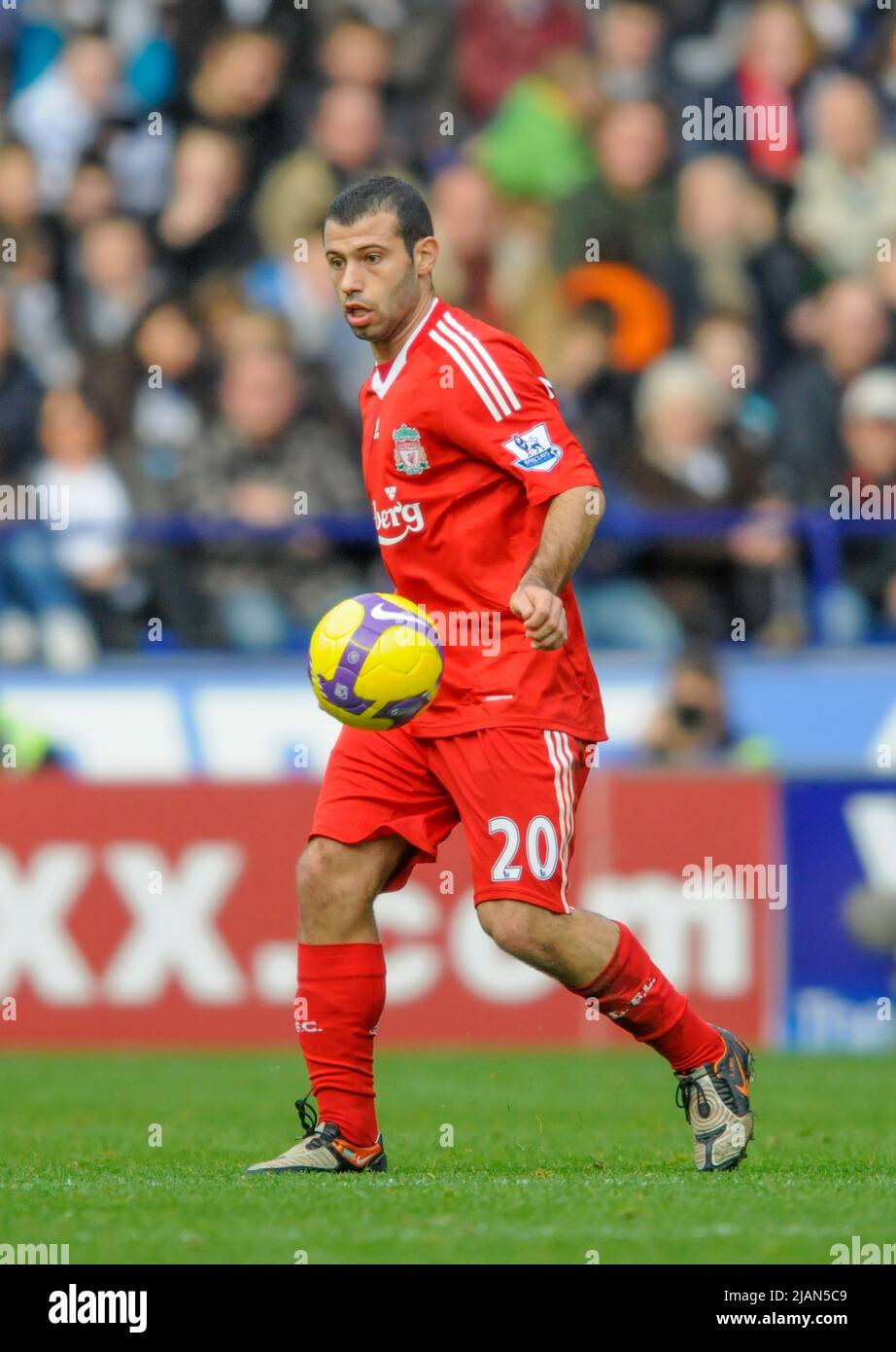Javier mascherano liverpool hi-res stock photography and images - Alamy