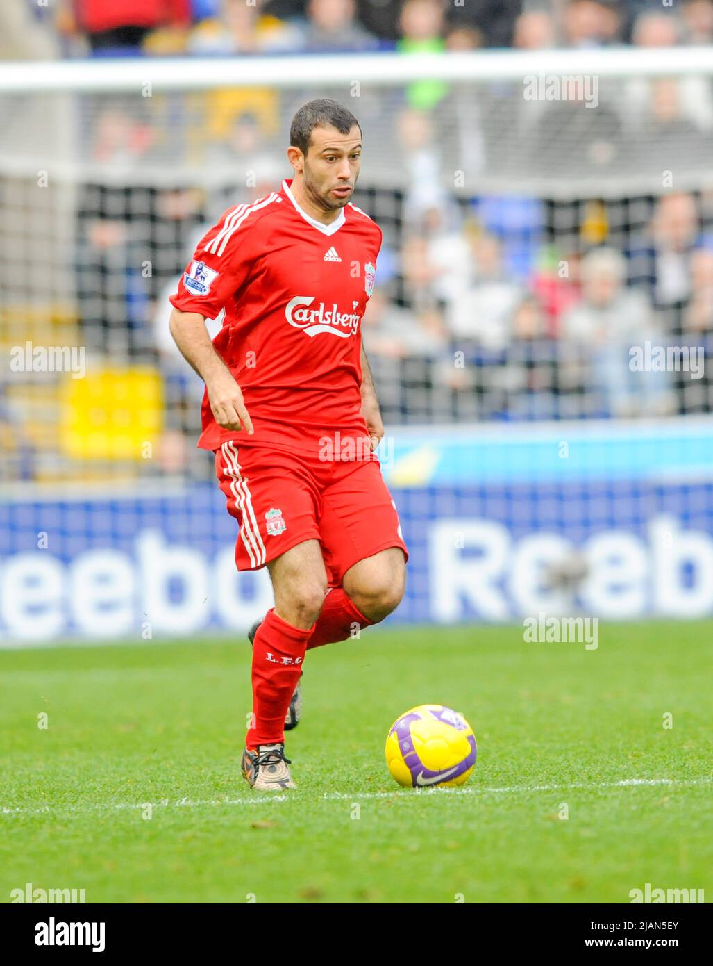 Javier mascherano liverpool hi-res stock photography and images - Alamy
