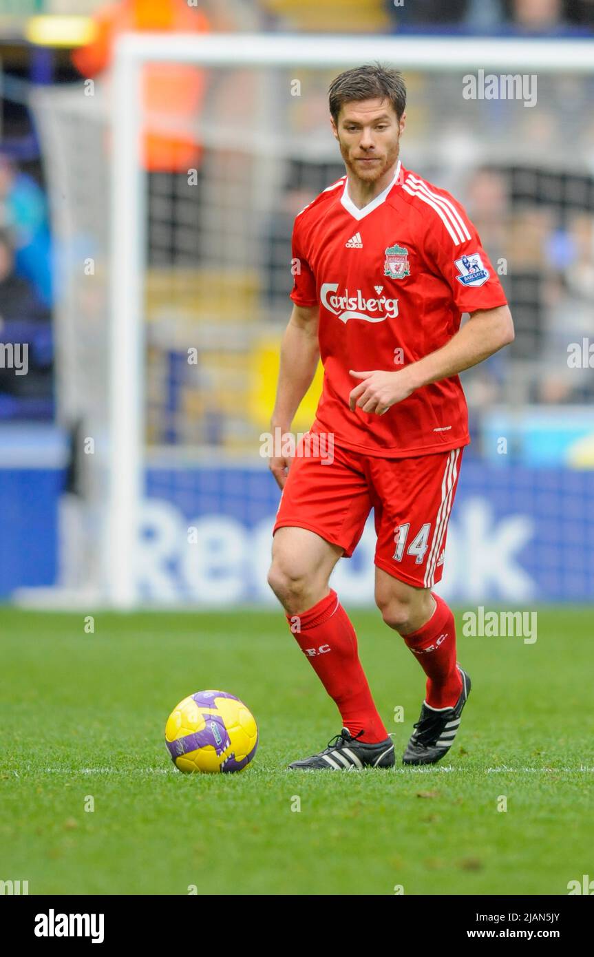 Xabi alonso liverpool hi-res stock photography and images - Alamy