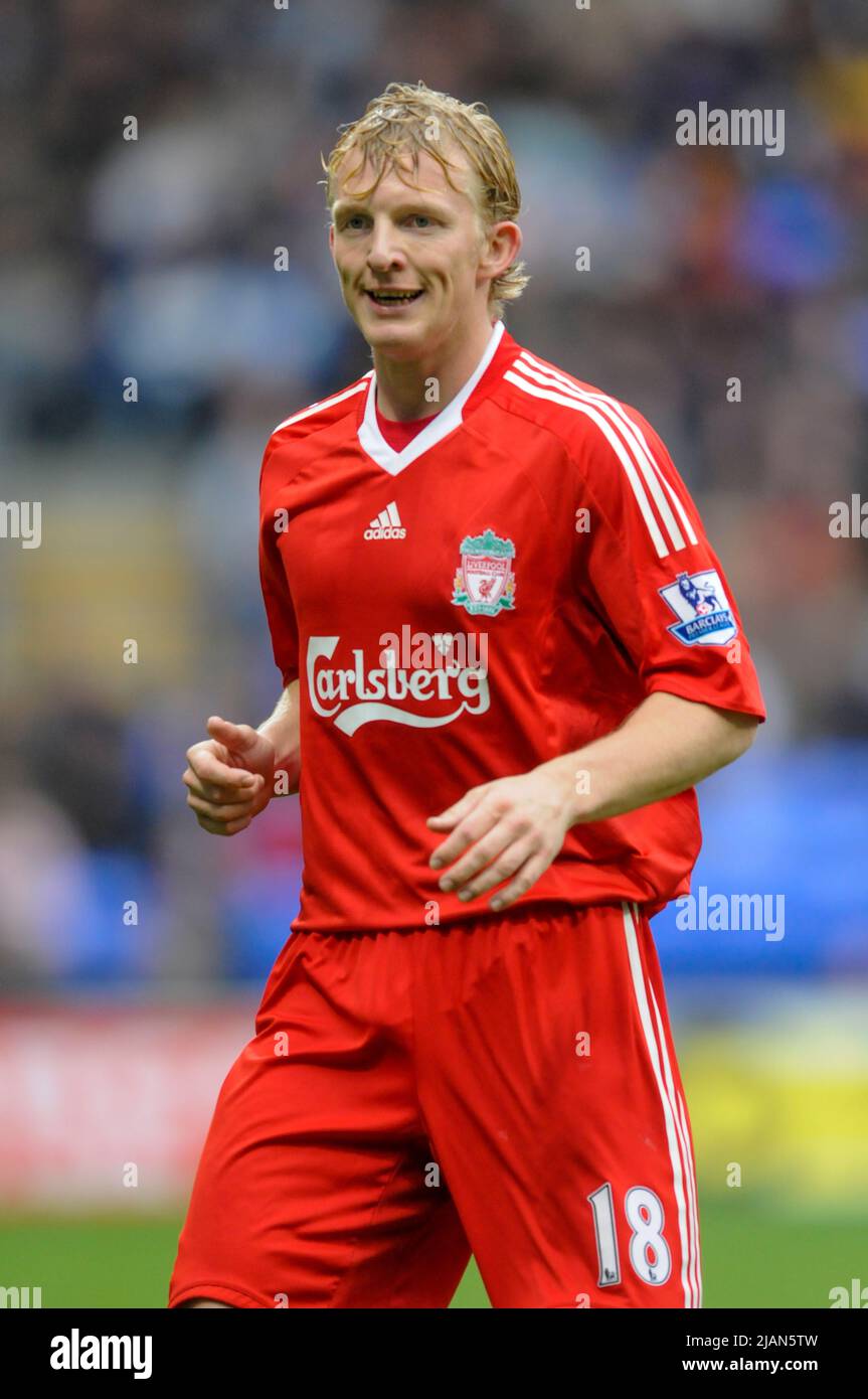 Football soccer dirk kuyt hi-res stock photography and images - Alamy