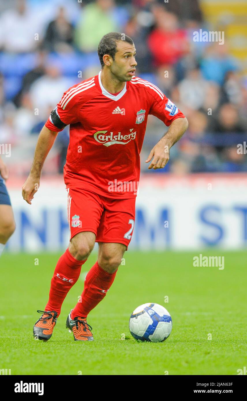 Javier mascherano liverpool hi-res stock photography and images - Alamy