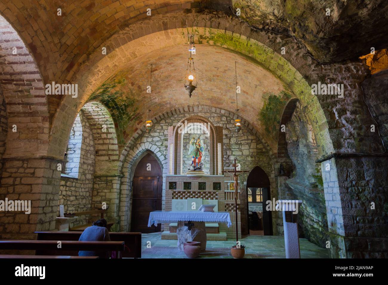 SantAngelo in Grotte IS, Chiesa rupestre di S. Michele Arcangelo Stock ...