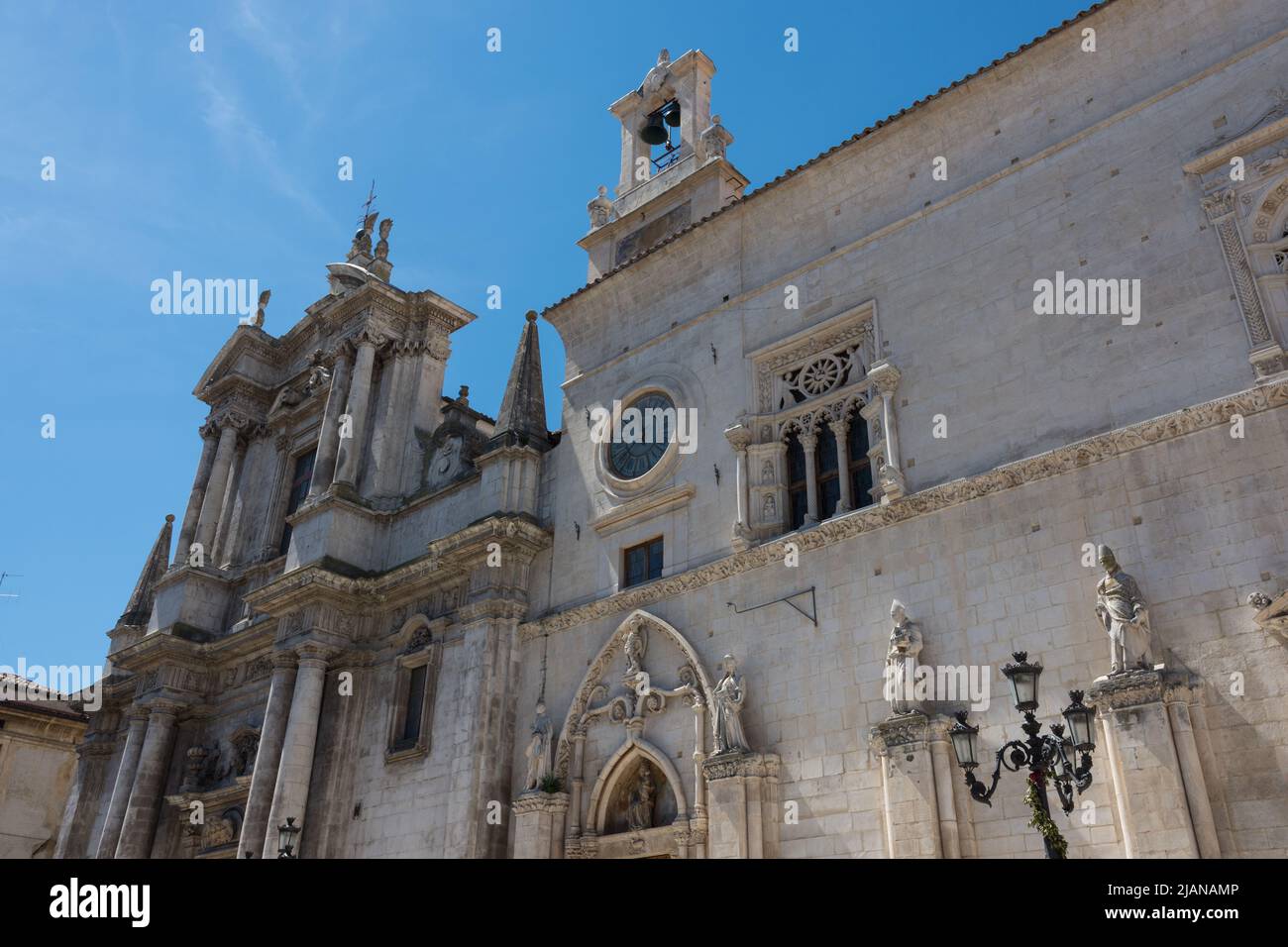 Complesso della santissima annunziata hi-res stock photography and ...