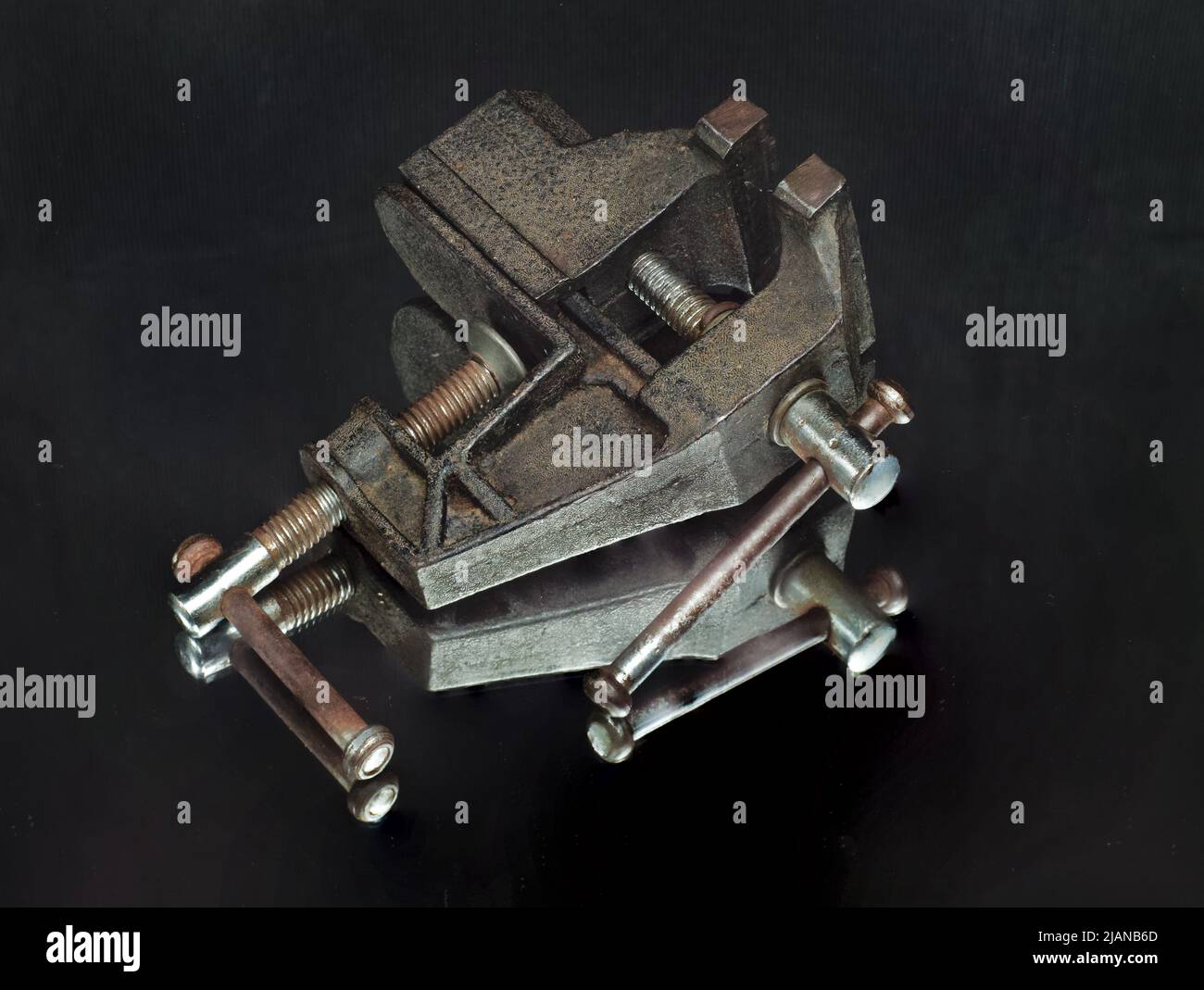 05 30 2022 Vintage Cast Iron Baby Bench Vice 60 Mm, Studio Shot Lokgram ...