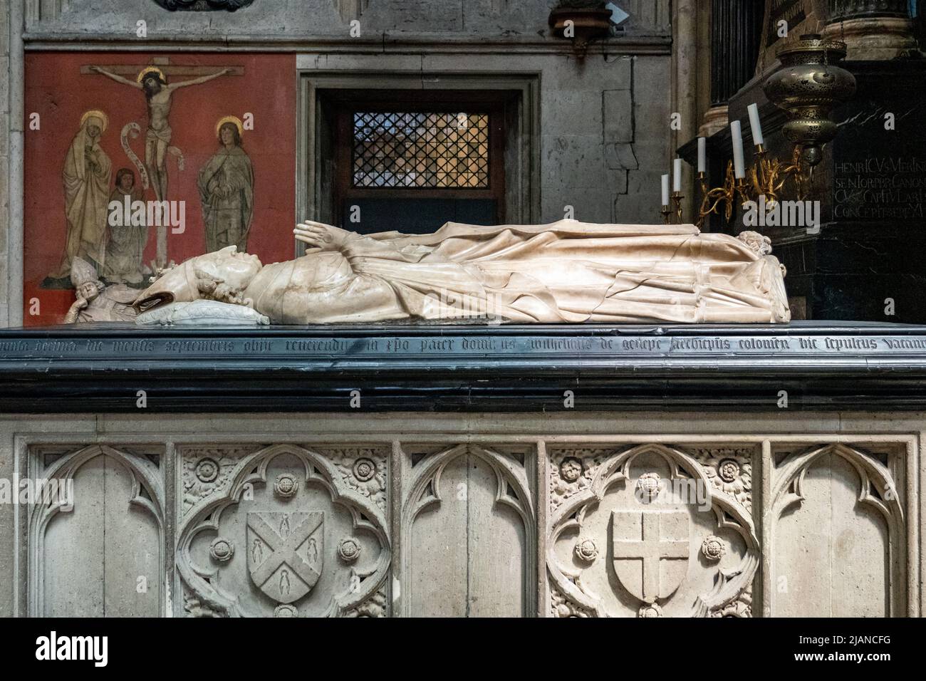 The medieval Cologne Cathedral in Cologne, Germany Stock Photo - Alamy