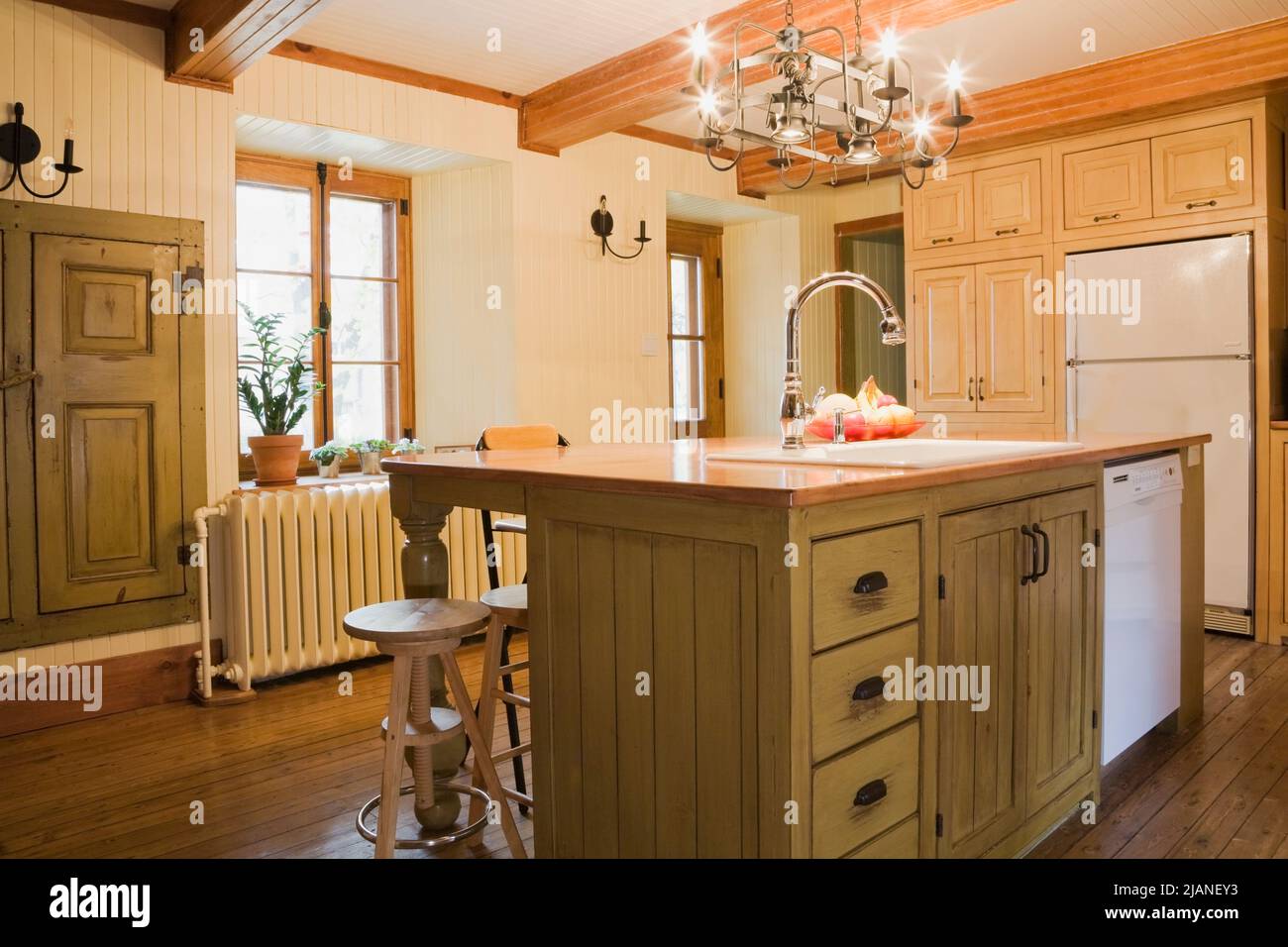 1800s kitchen hi-res stock photography and images - Alamy