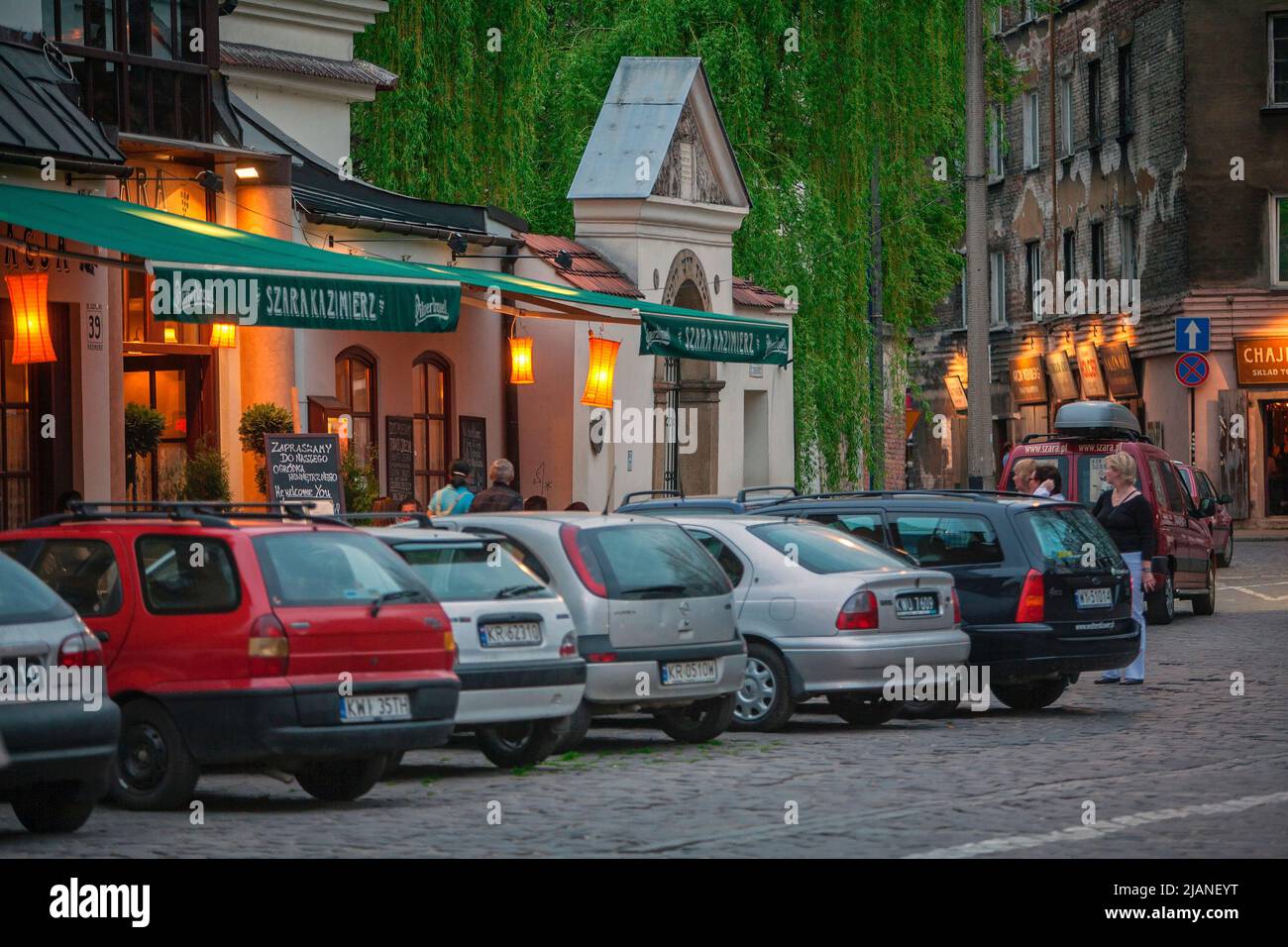Ulica Szeroka na Krakowskim Kazimierzu. Szeroka Street in Krakow's ...