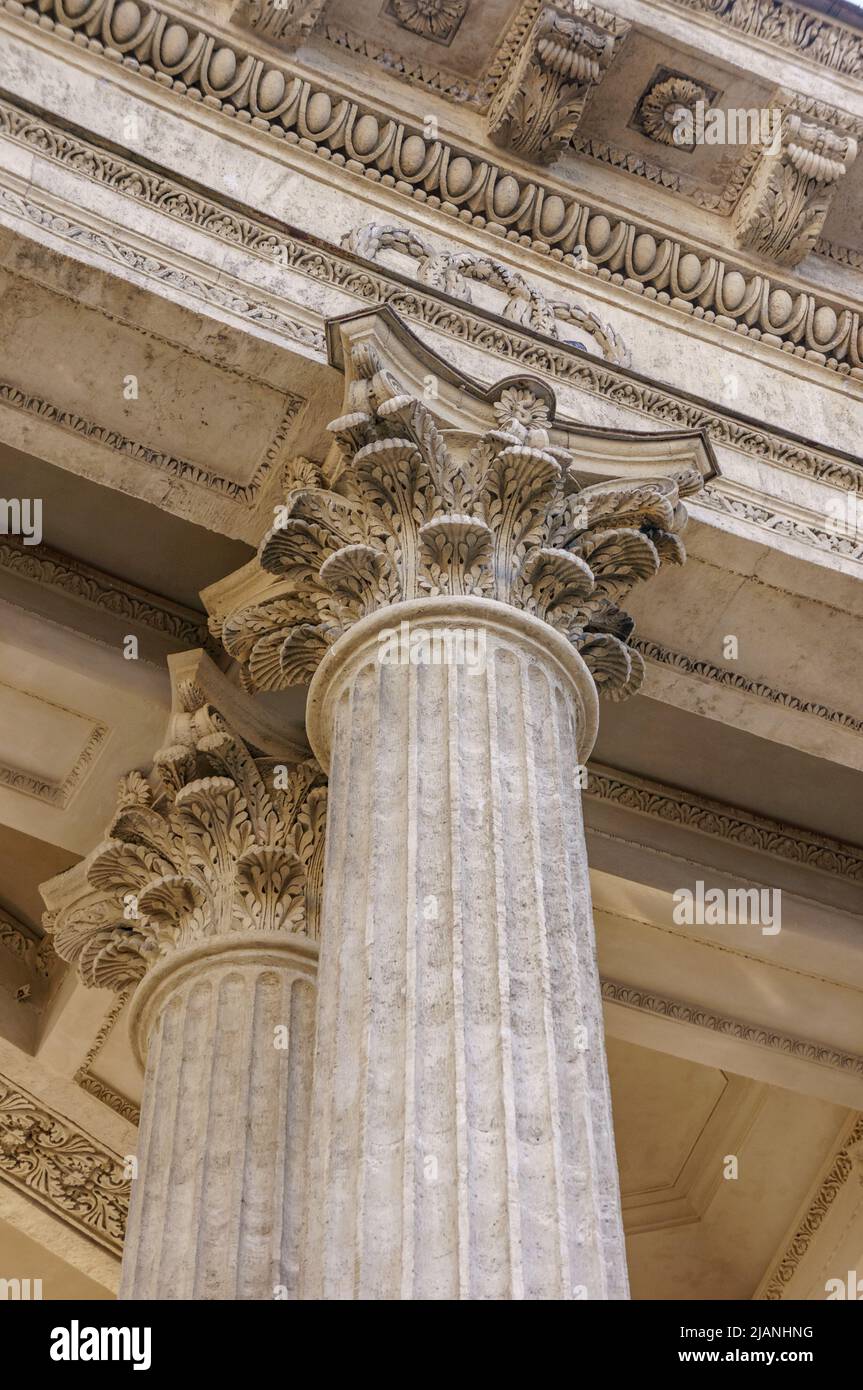 Vintage Old Justice Courthouse Column Stock Photo - Alamy