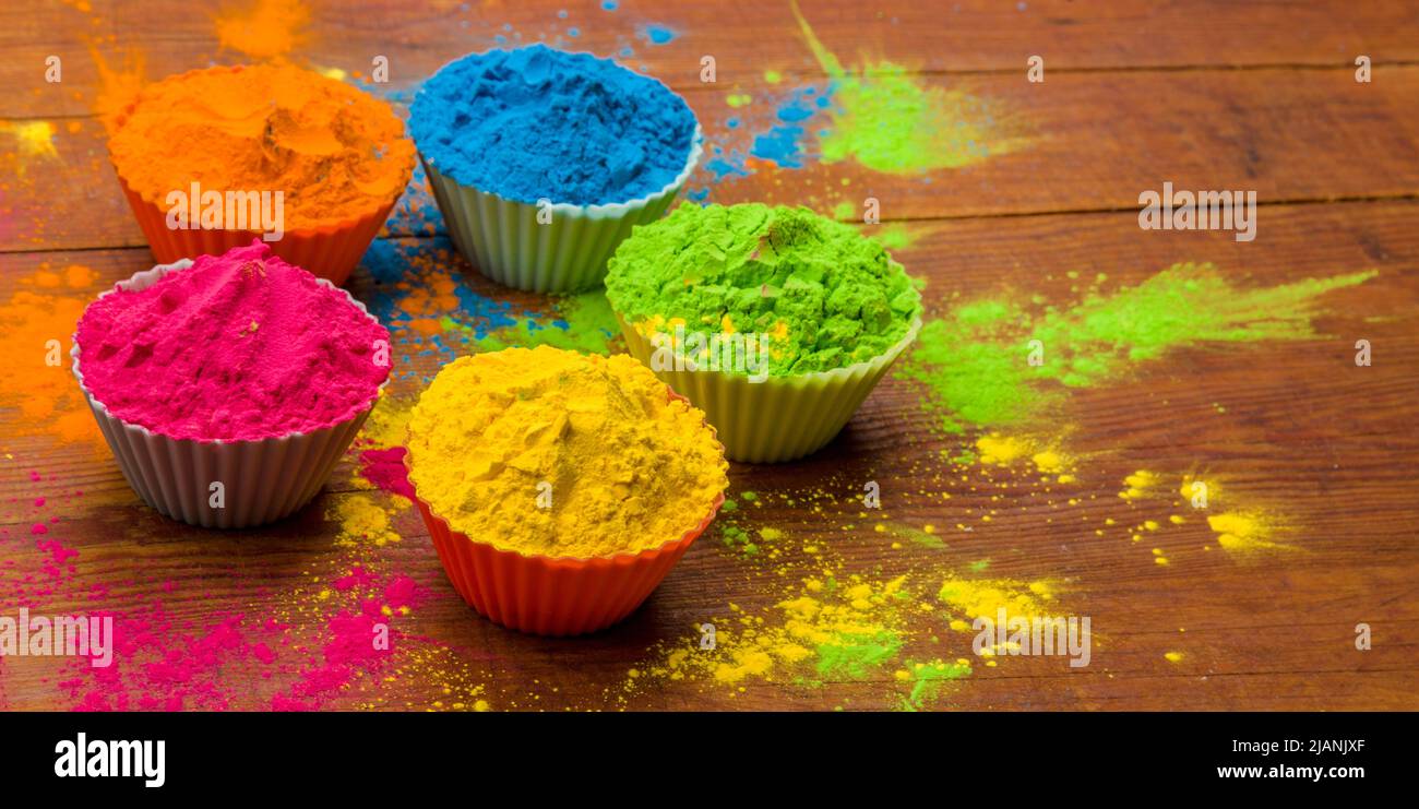 Colorful powder for sale on the festive occassion of Holi in India ...
