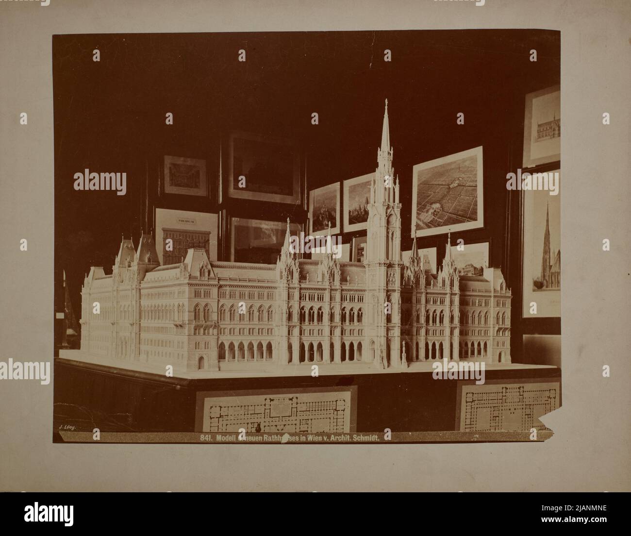 VIENNA – Model of the New City Hall unknown Stock Photo - Alamy
