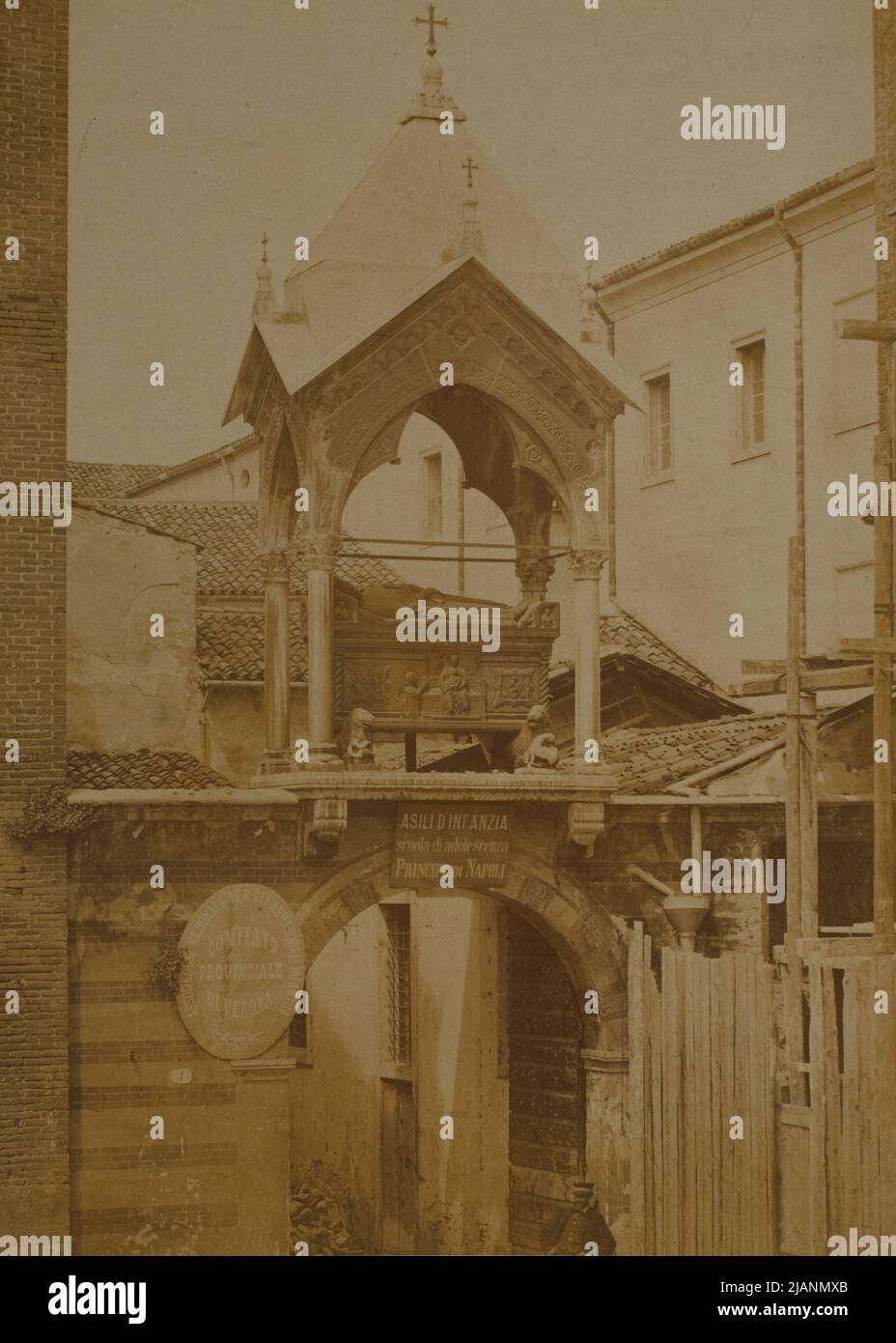 VERONA – Sepulchral monument of the Della Scala family Stock Photo - Alamy