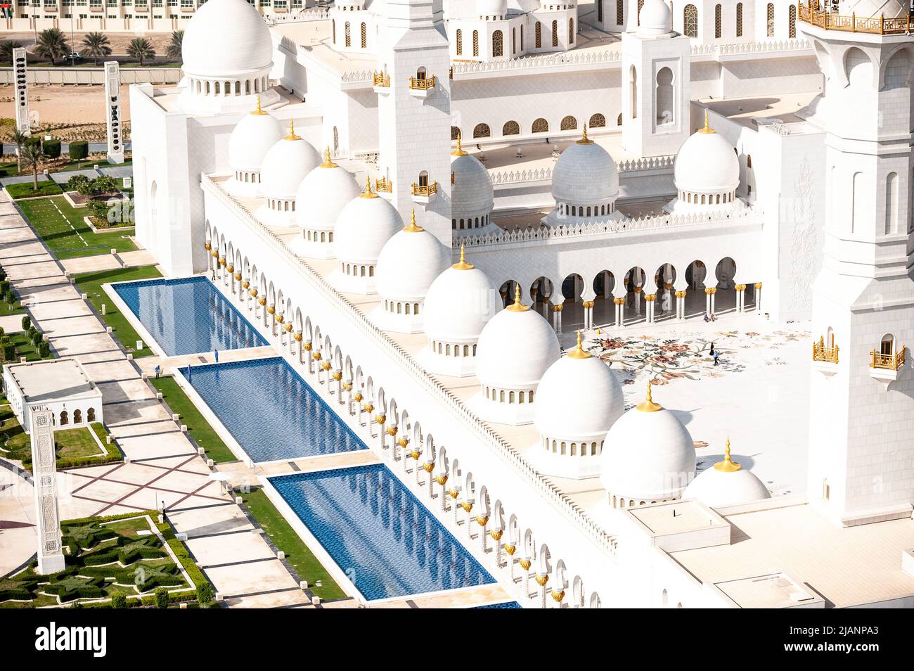 Exclusive aerial photos of Abu Dhabi and Sheikh Zayed Grand Mosque ...