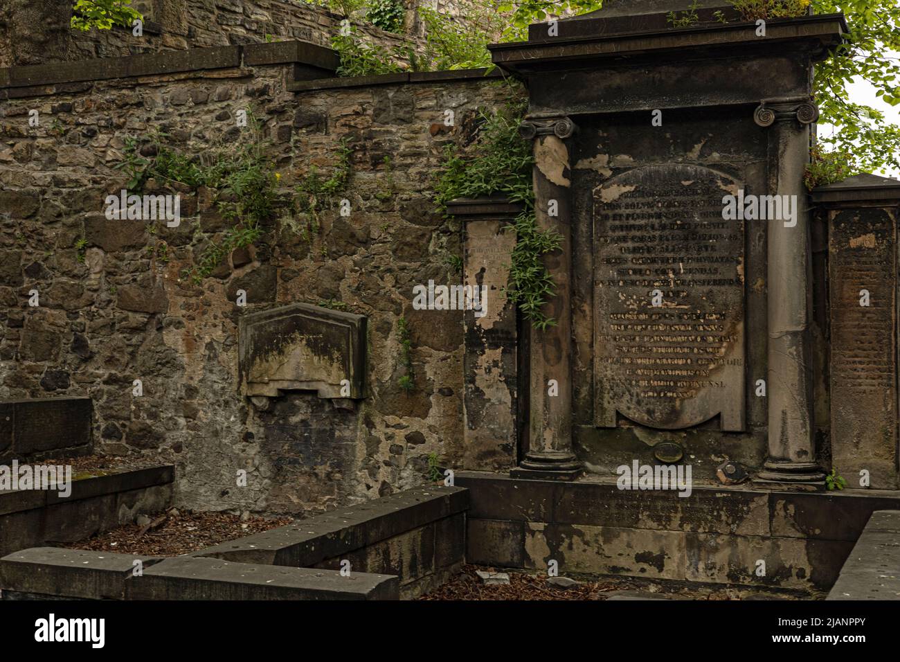 Old calton cemetery hi-res stock photography and images - Alamy