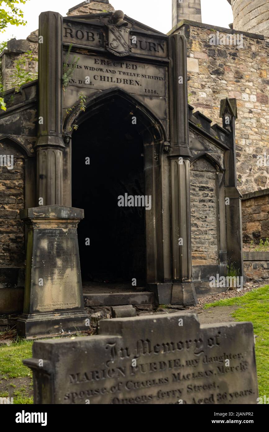 Old calton cemetery hi-res stock photography and images - Alamy