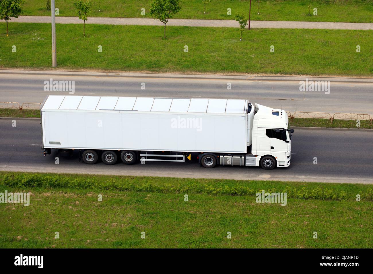 Shipping container train side view hi-res stock photography and images ...