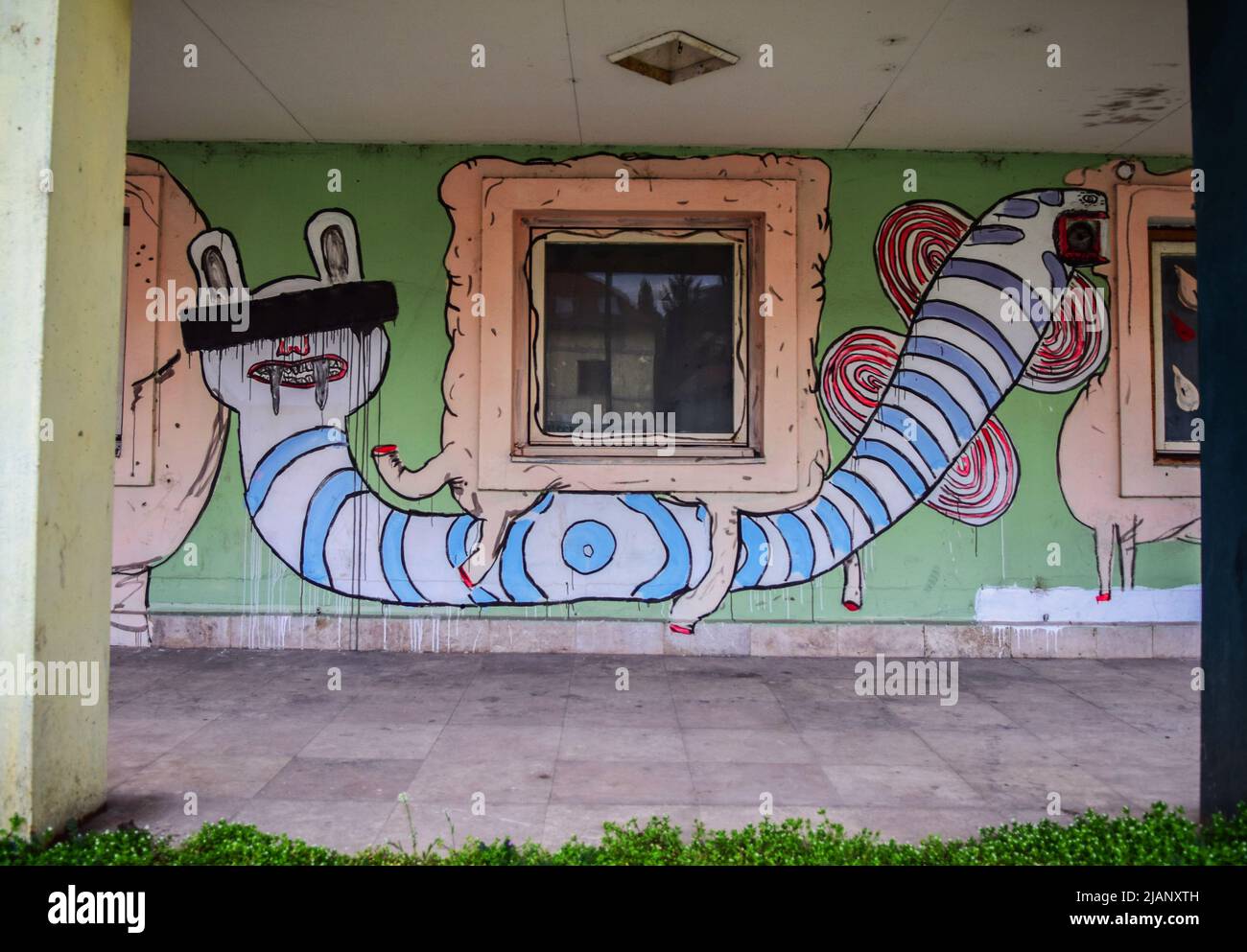 Simple Street Wall Painting