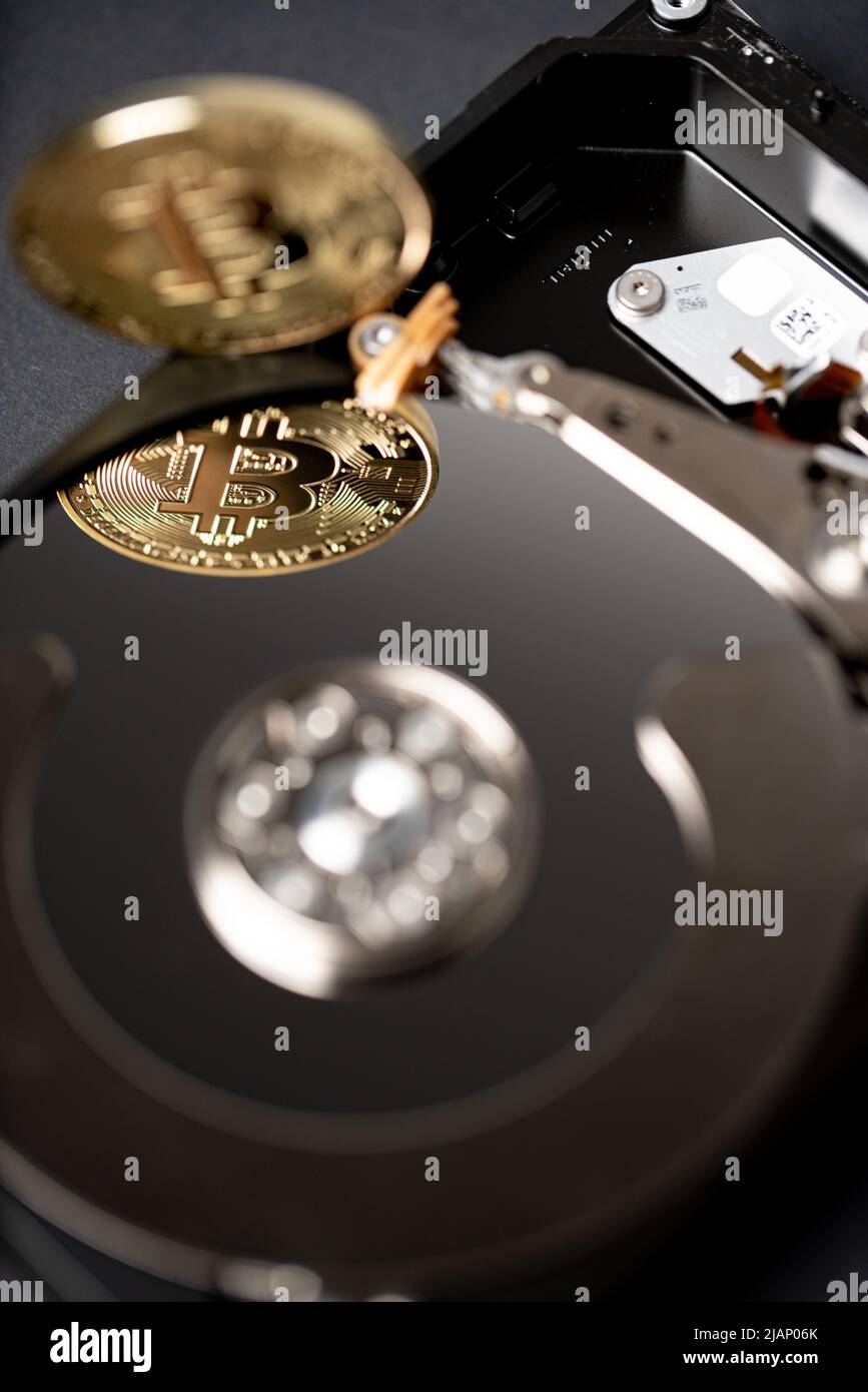 Blockchain computer hi-res stock photography and images - Alamy