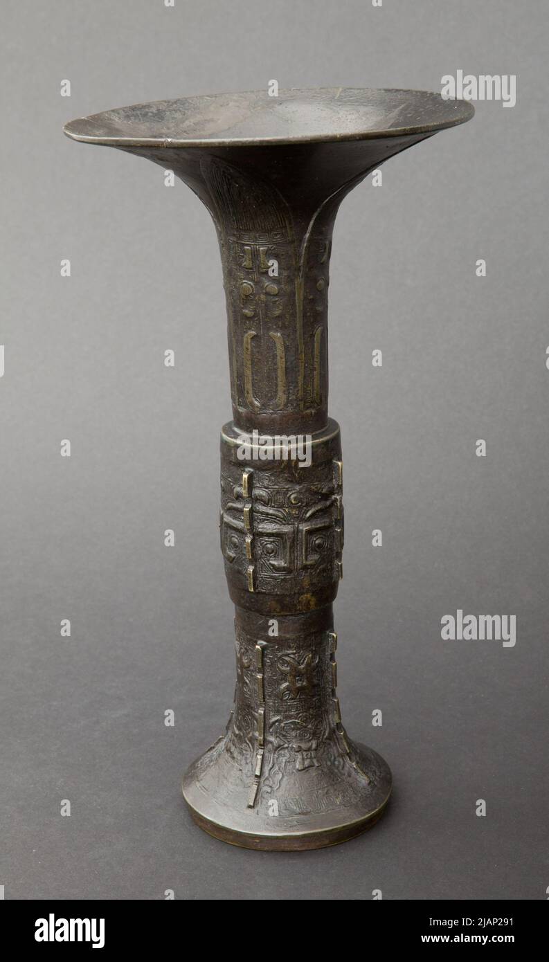 Gu wine vessel hi-res stock photography and images - Alamy