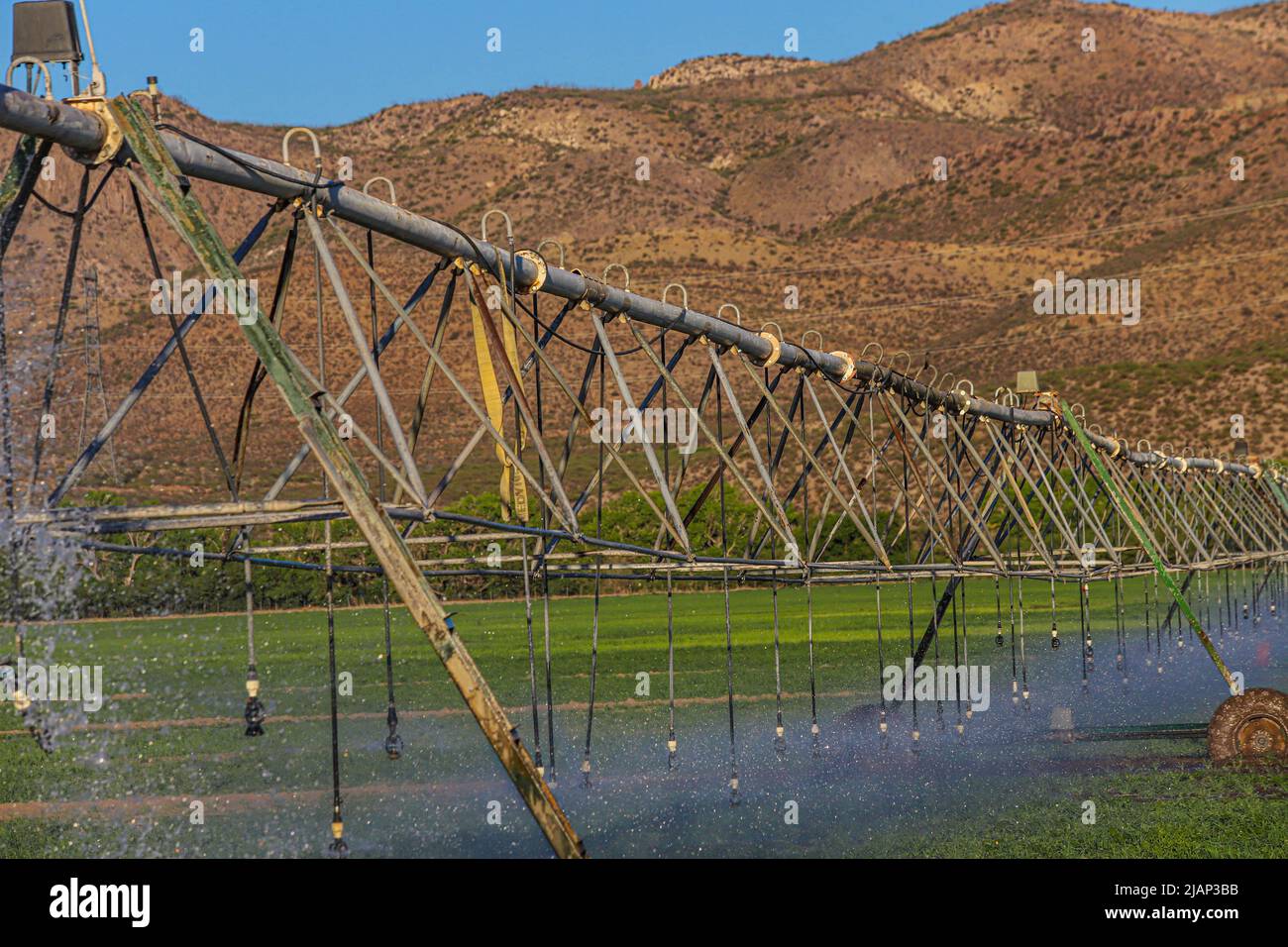 Sistema de riego hi-res stock photography and images - Alamy