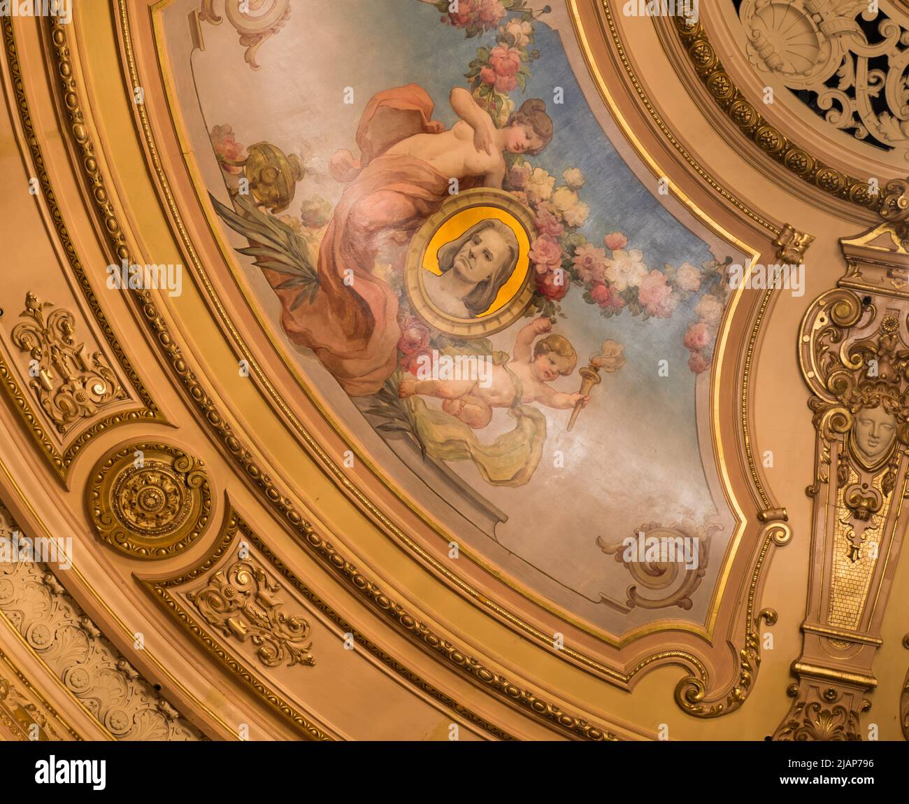 Plasterwork ceiling detail hi-res stock photography and images - Alamy