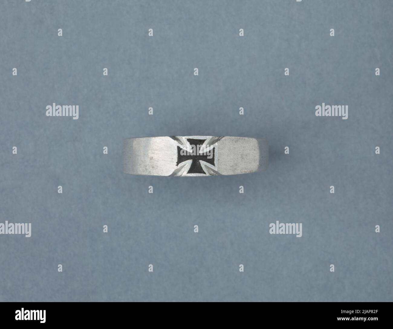 Commemorative ring of the bachelor of the Iron Cross Stock Photo - Alamy