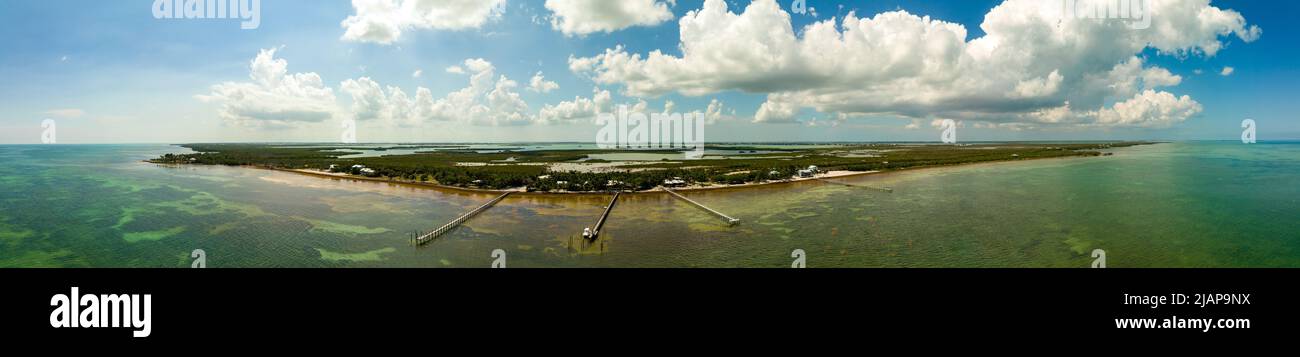 Aerial panorama Waterfront homes in the Florida Keys Stock Photo - Alamy