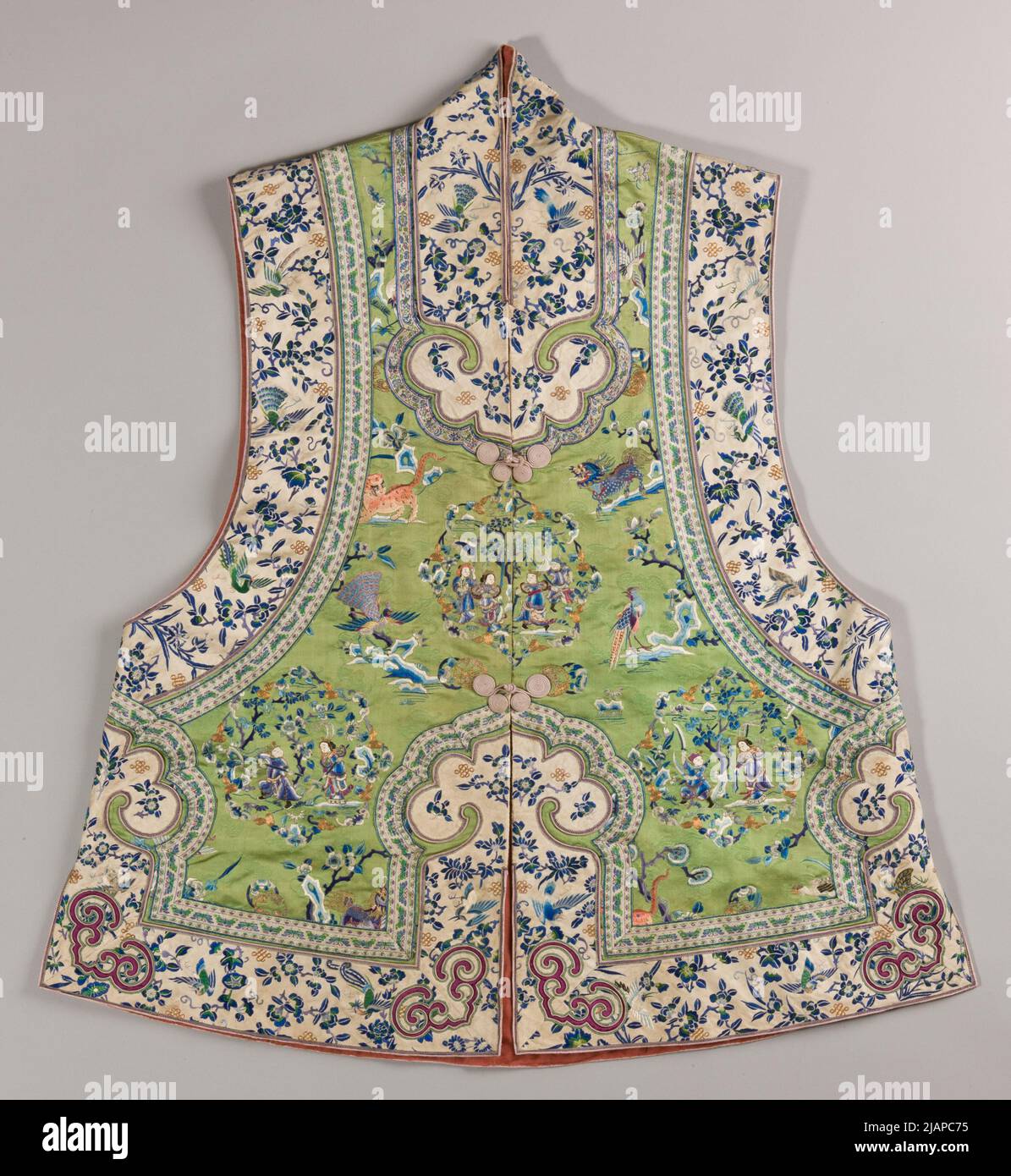 Ancient chinese vest hi-res stock photography and images - Alamy