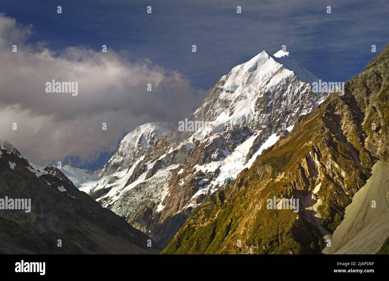 The first ascent mount cook hi-res stock photography and images - Alamy