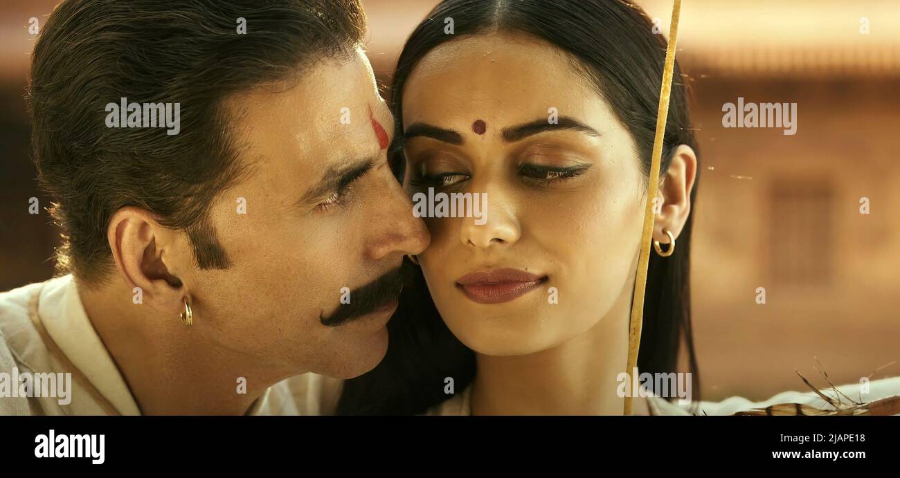 PRITHVIRAJ, from left: Akshay Kumar, Manushi Chhillar, 2022. © Yash Raj ...