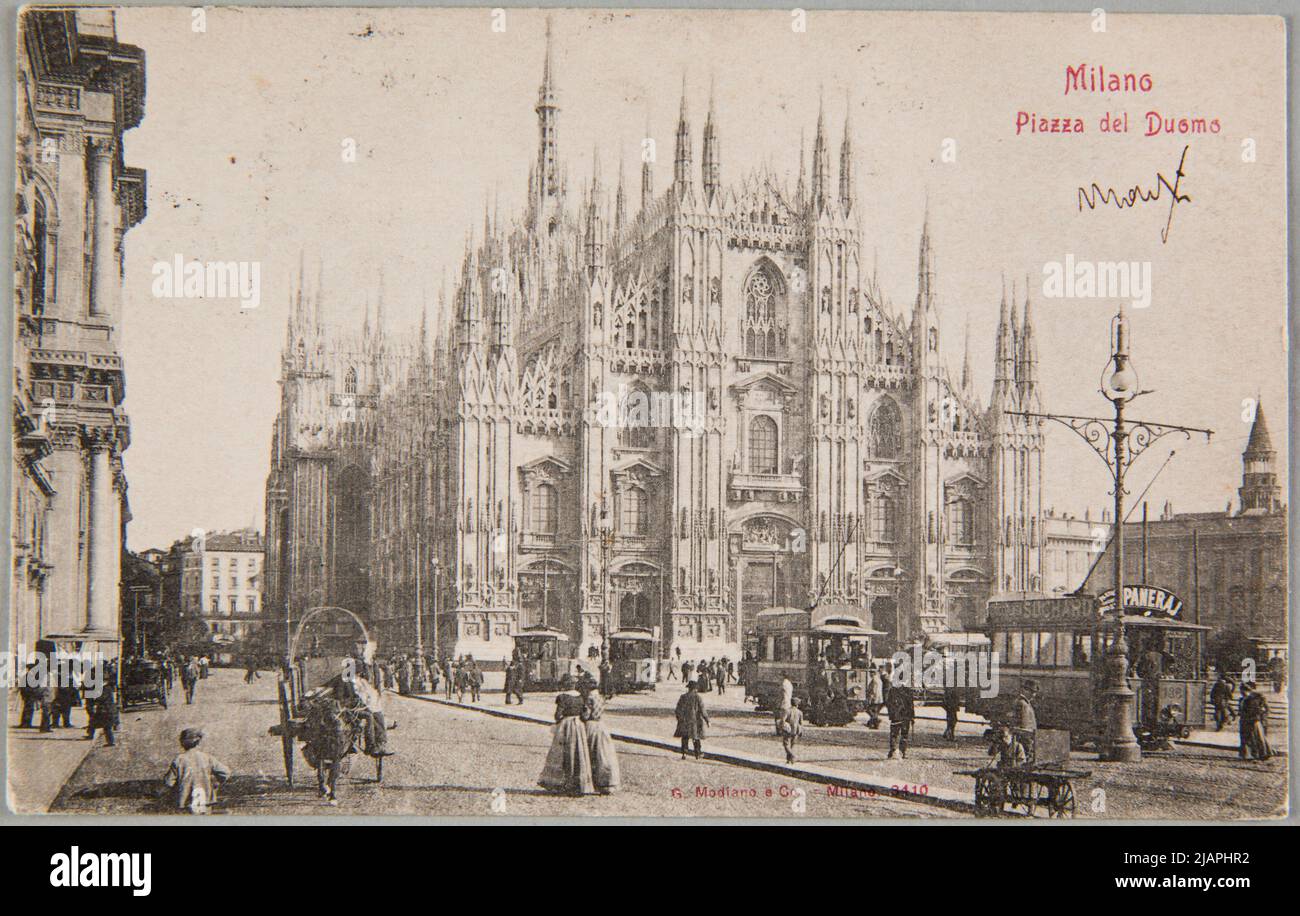 Milan Cathedral Square Modian G and Co Stock Photo - Alamy